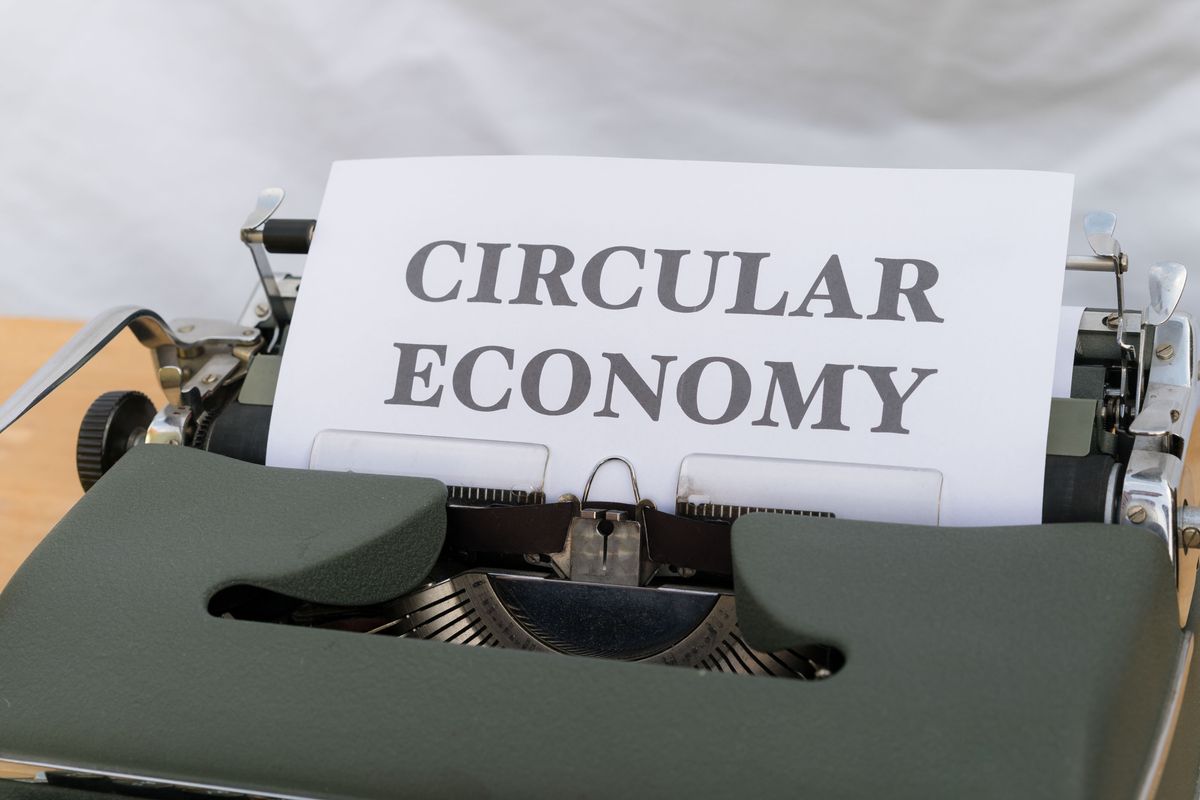 Economy Photos, Download The BEST Free Economy Stock Photos & HD Images