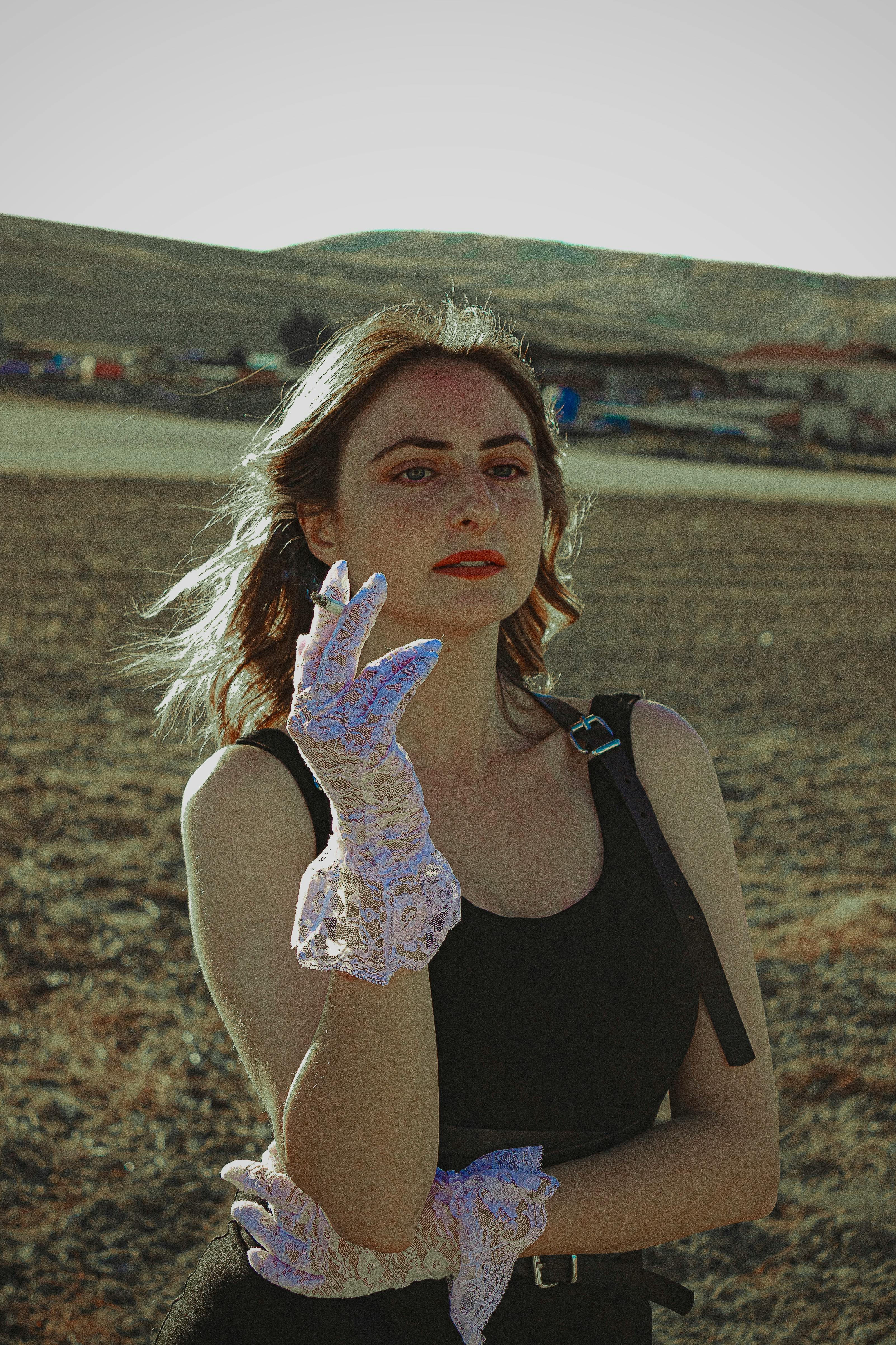 Sally Field Smoking Photos, Download The BEST Free Sally Field Smoking ...