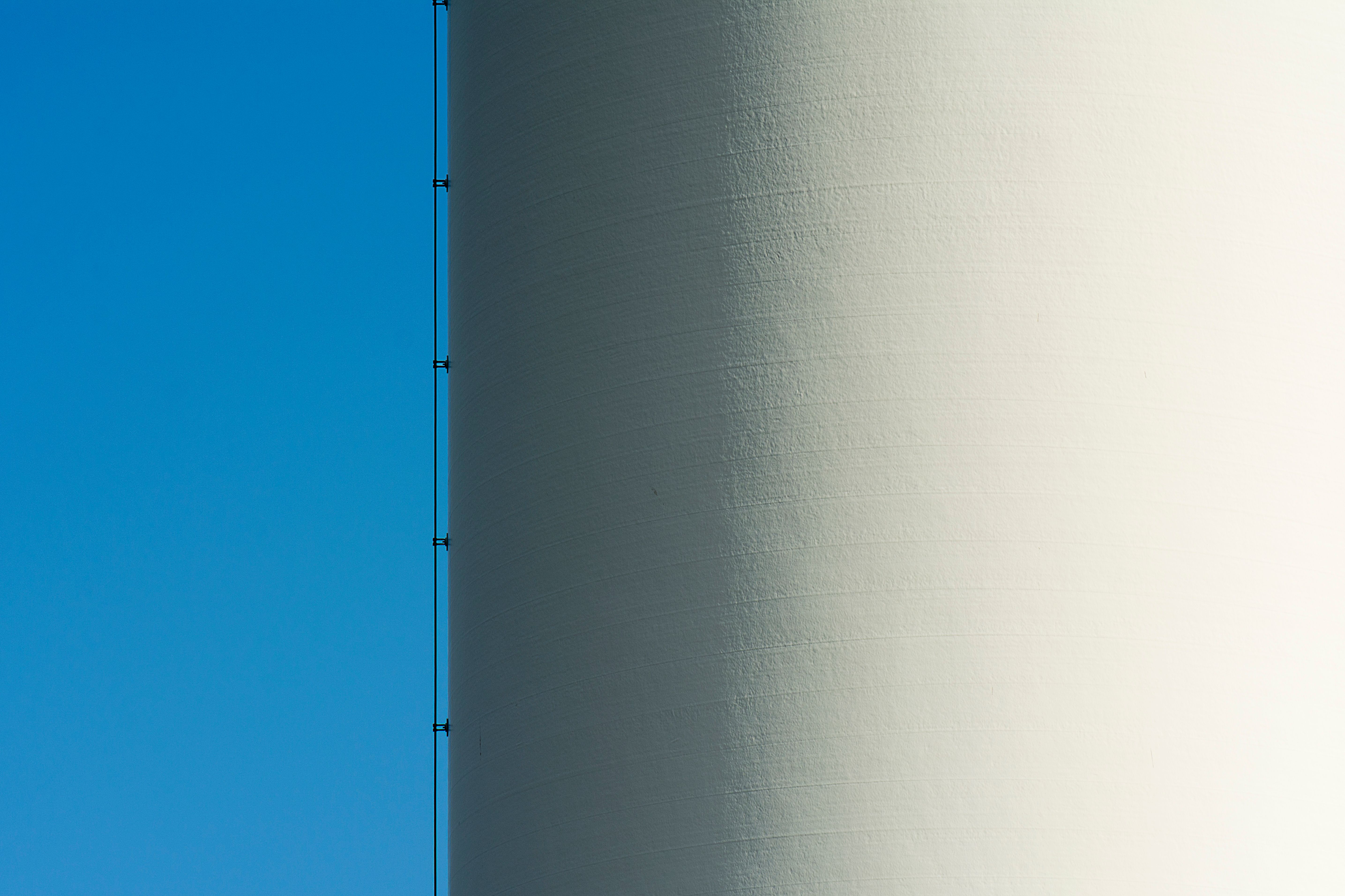 White Refinery Background Photos, Download The BEST Free White Refinery ...