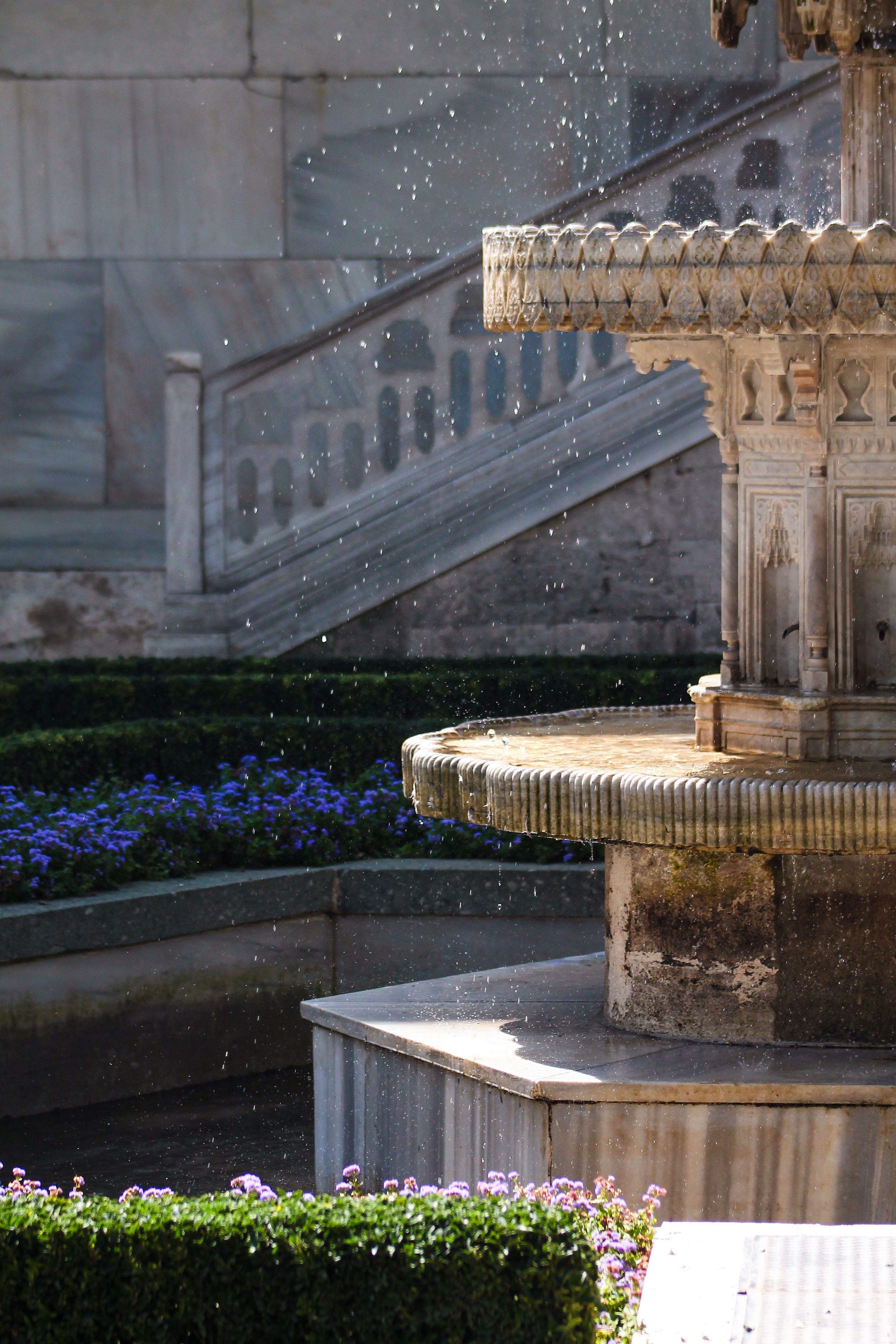Fountain in a Traditional Garden · Free Stock Photo