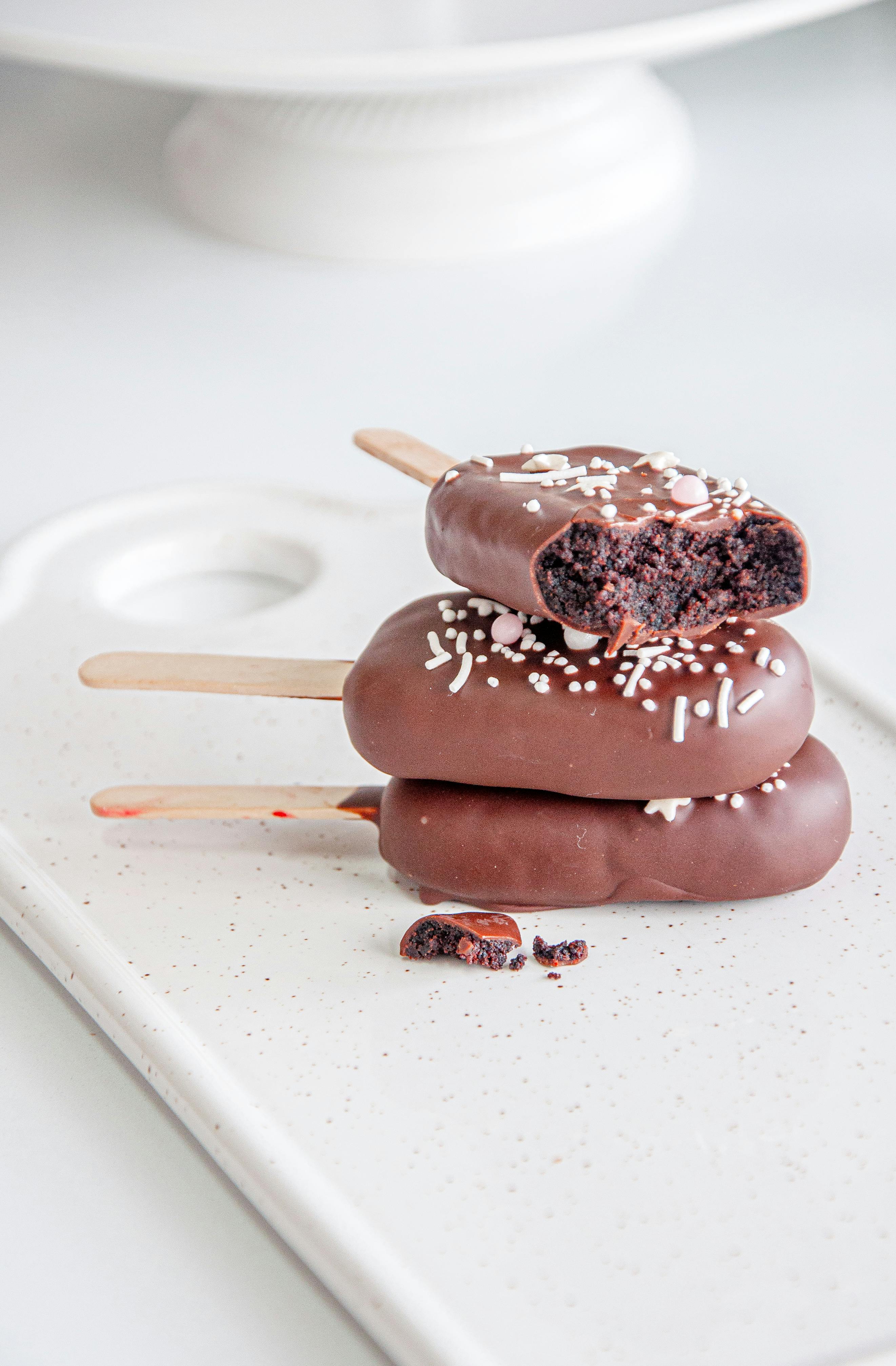 Close-up of Cakesicles with Chocolate and Sprinkles · Free Stock Photo