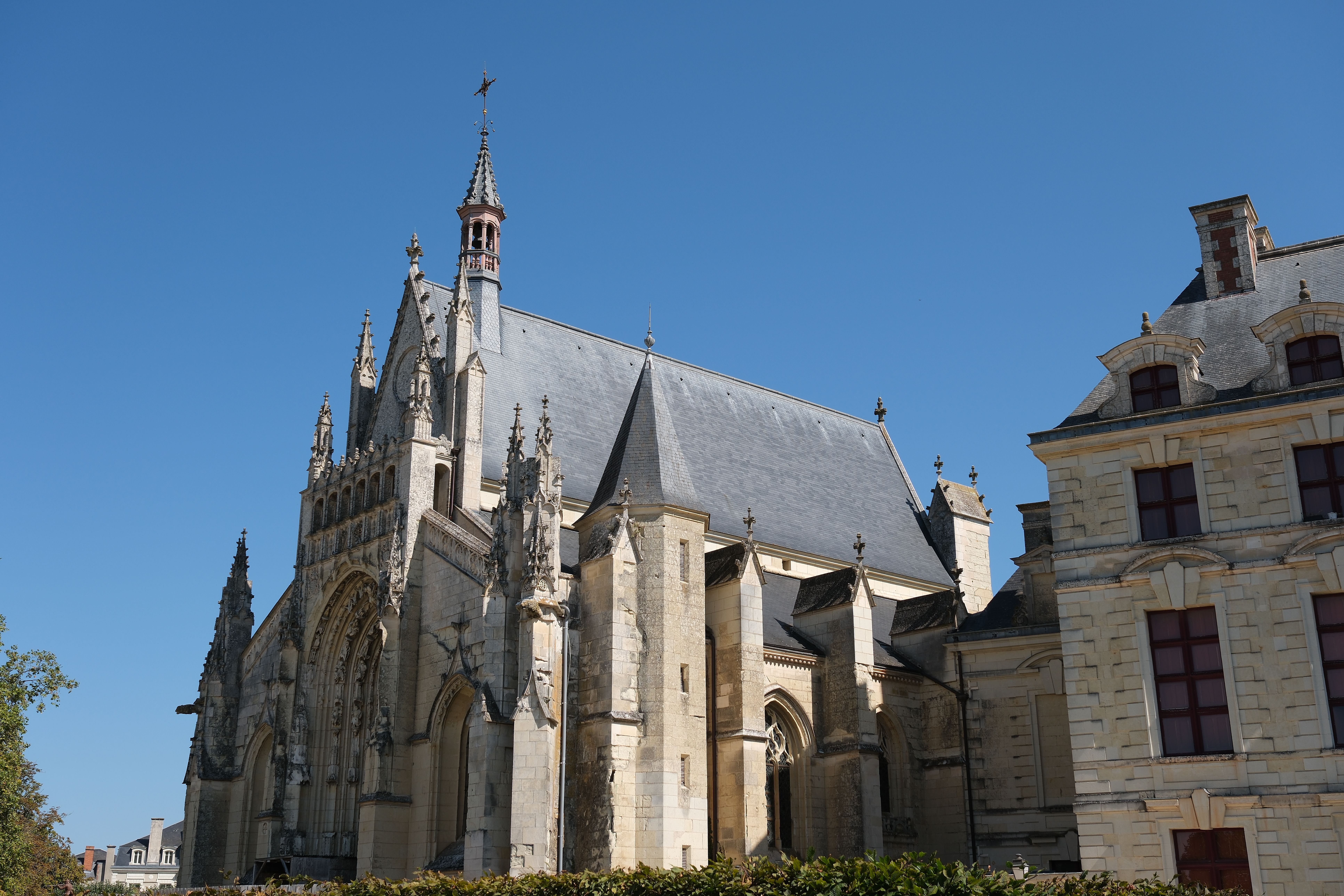 Exterior of a Cathedral · Free Stock Photo