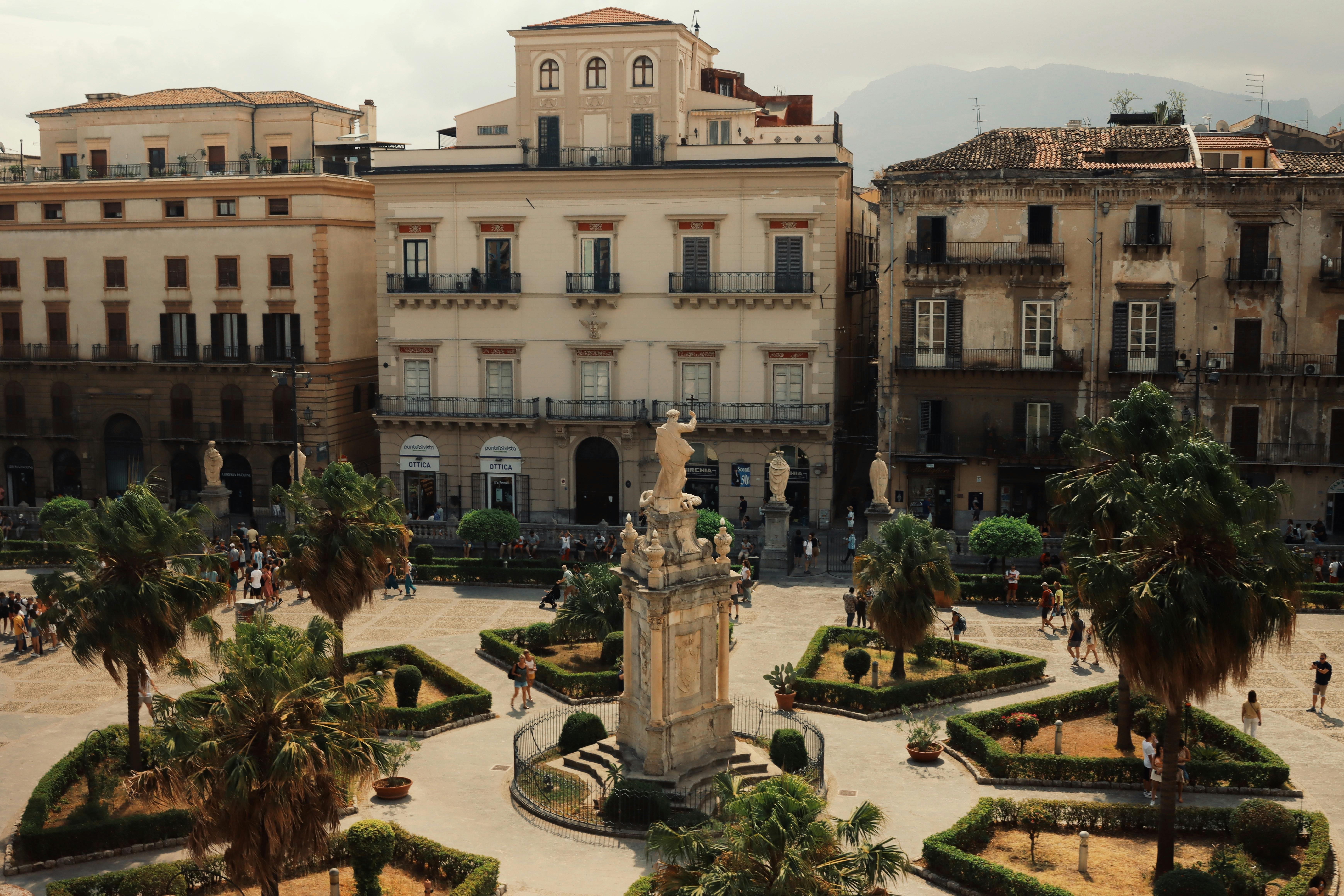 Square in Palermo in Italy · Free Stock Photo