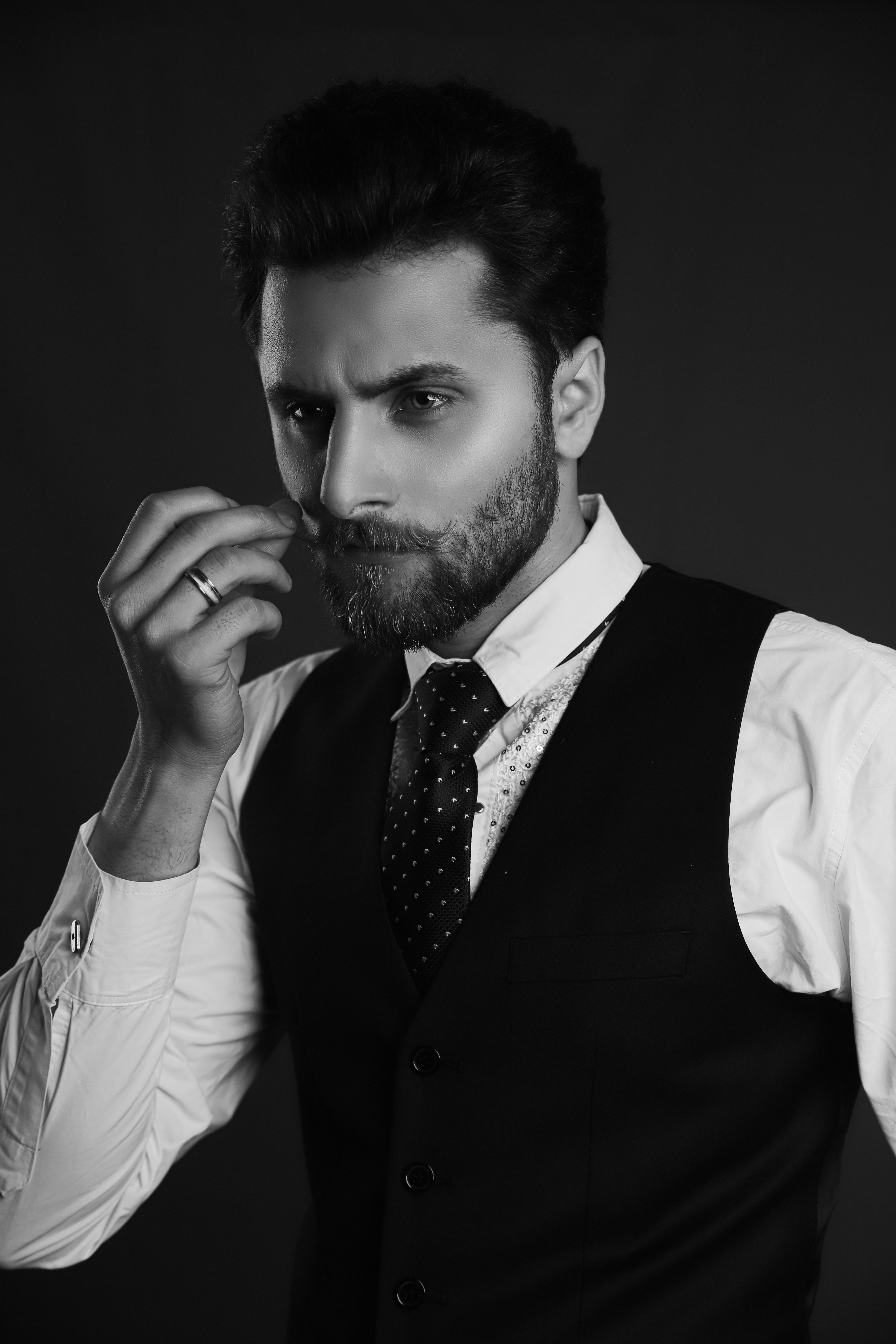 Portrait of an Elegant Man in Black and White · Free Stock Photo