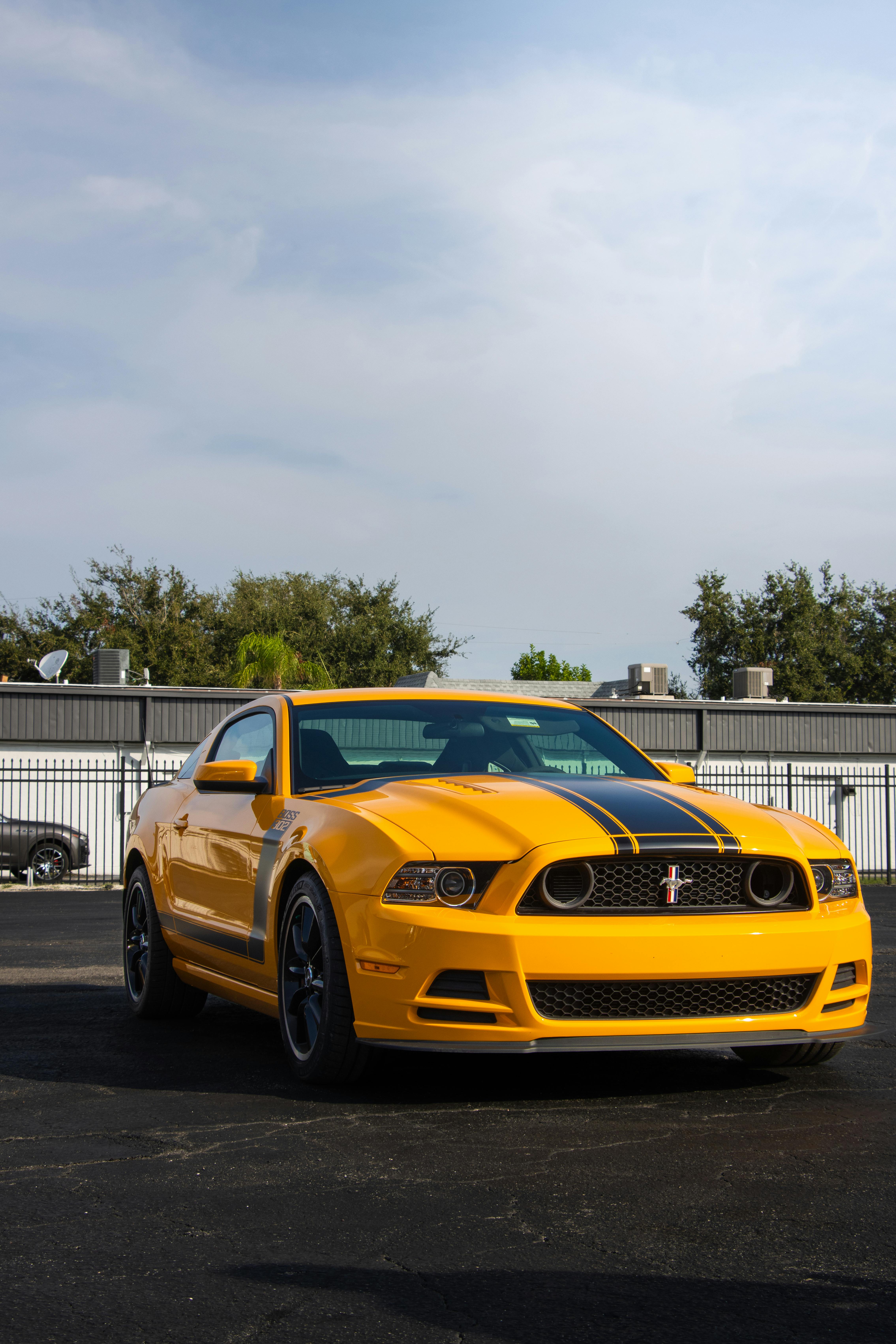 Yellow Ford Mustang · Free Stock Photo