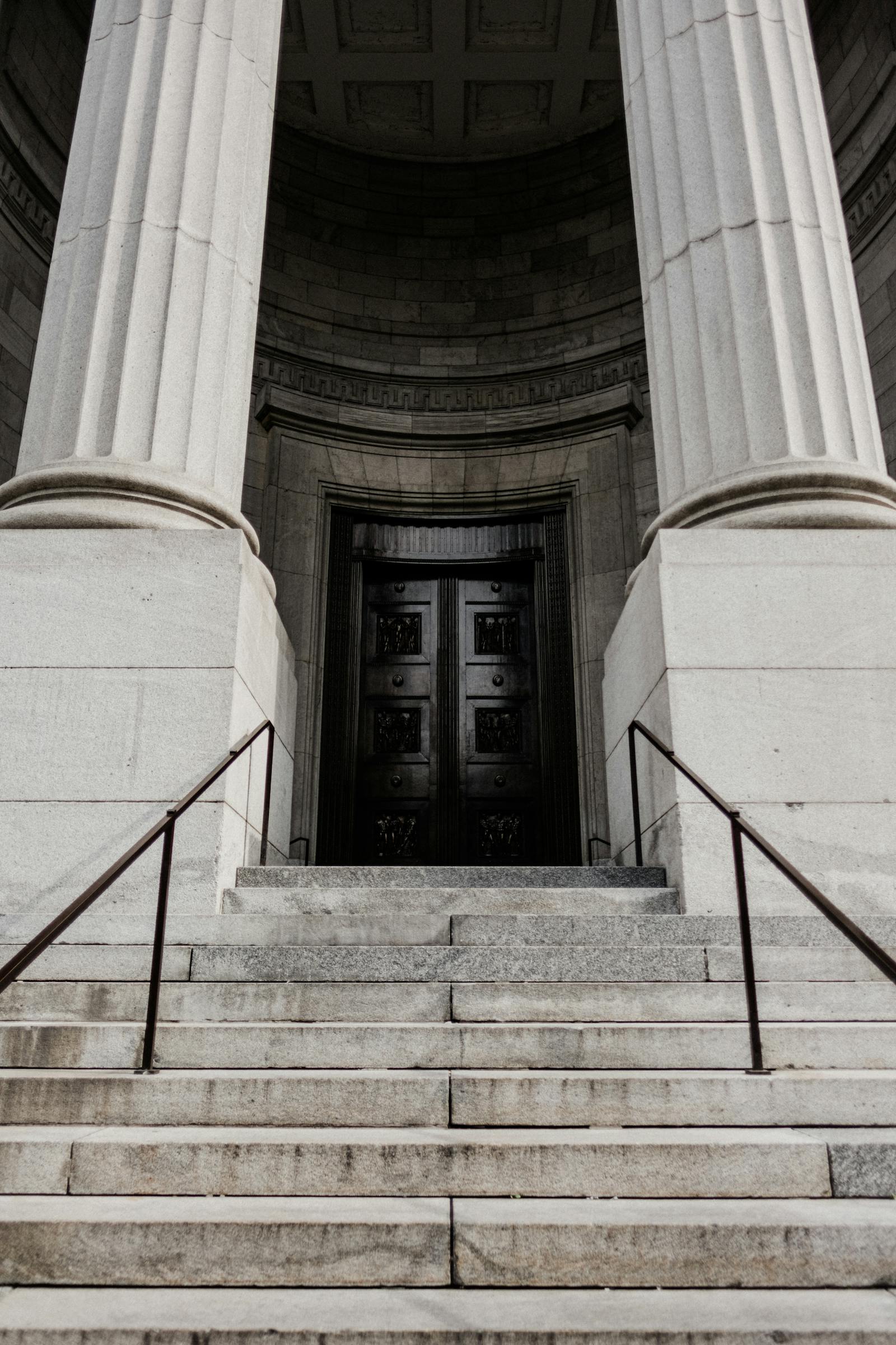 Court Pillars Photos, Download The BEST Free Court Pillars Stock Photos ...