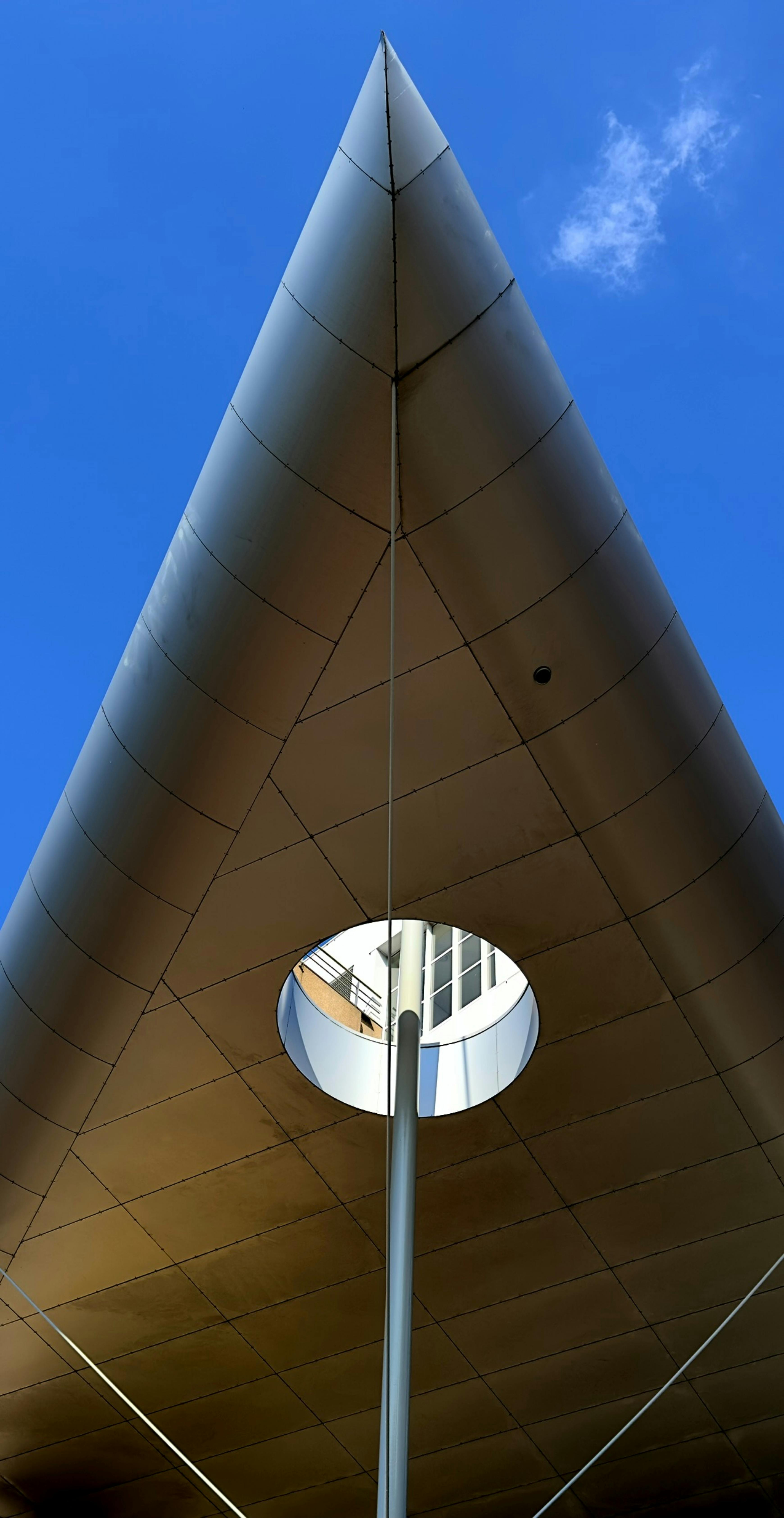 Worm's Eye View Of Building · Free Stock Photo