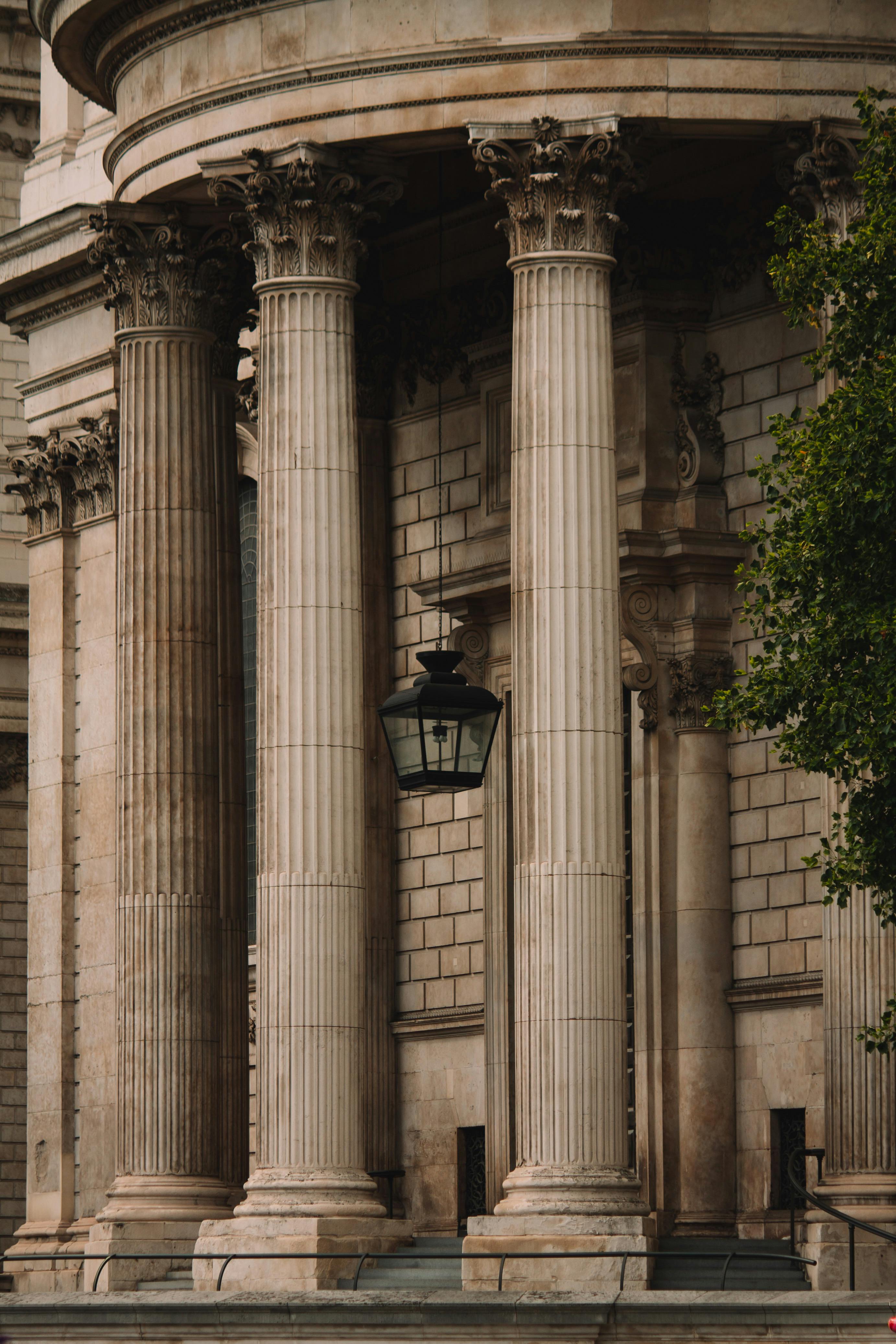 Neoclassical Palace in London, UK · Free Stock Photo