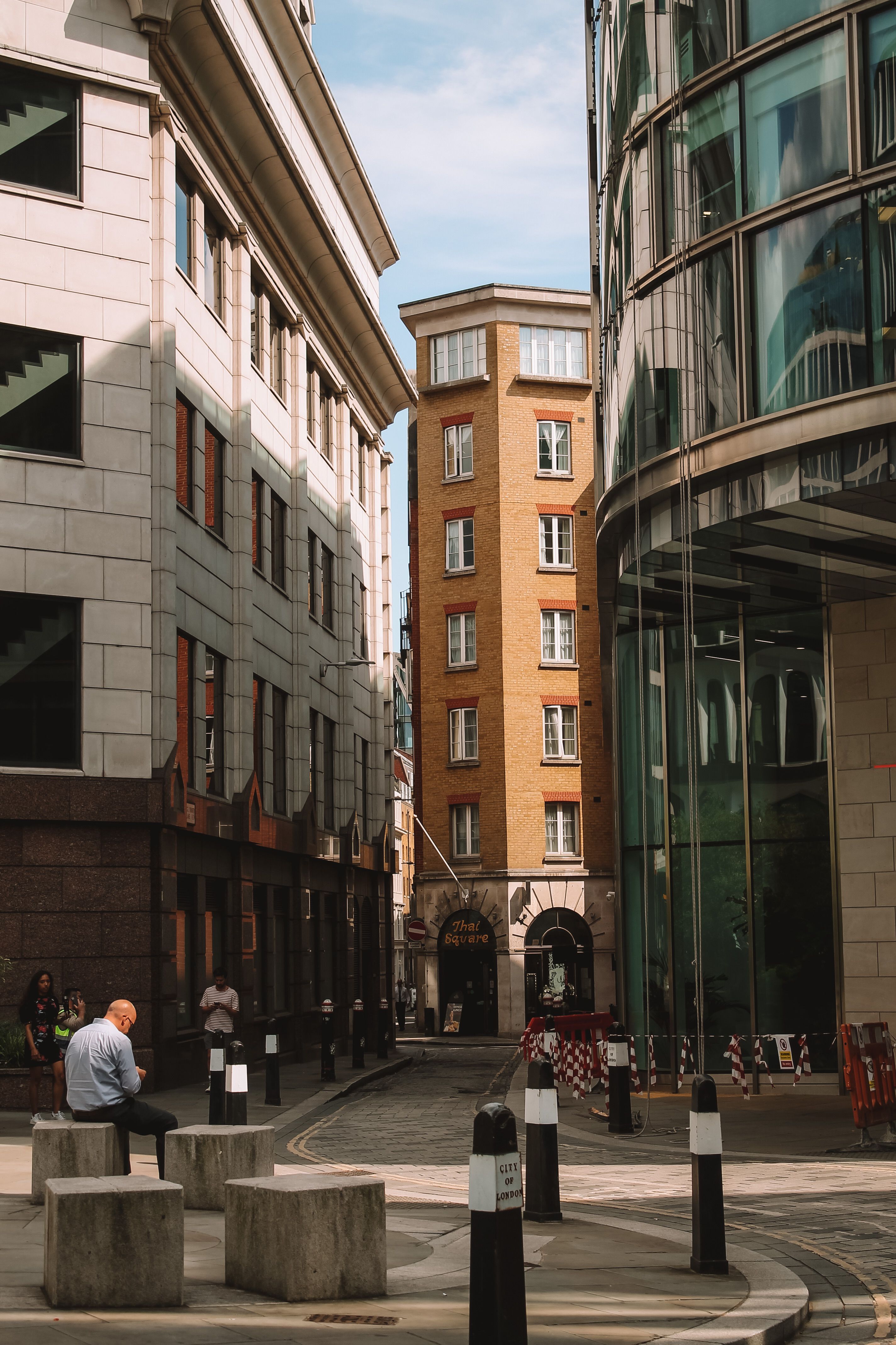 Alley between Buildings in City · Free Stock Photo