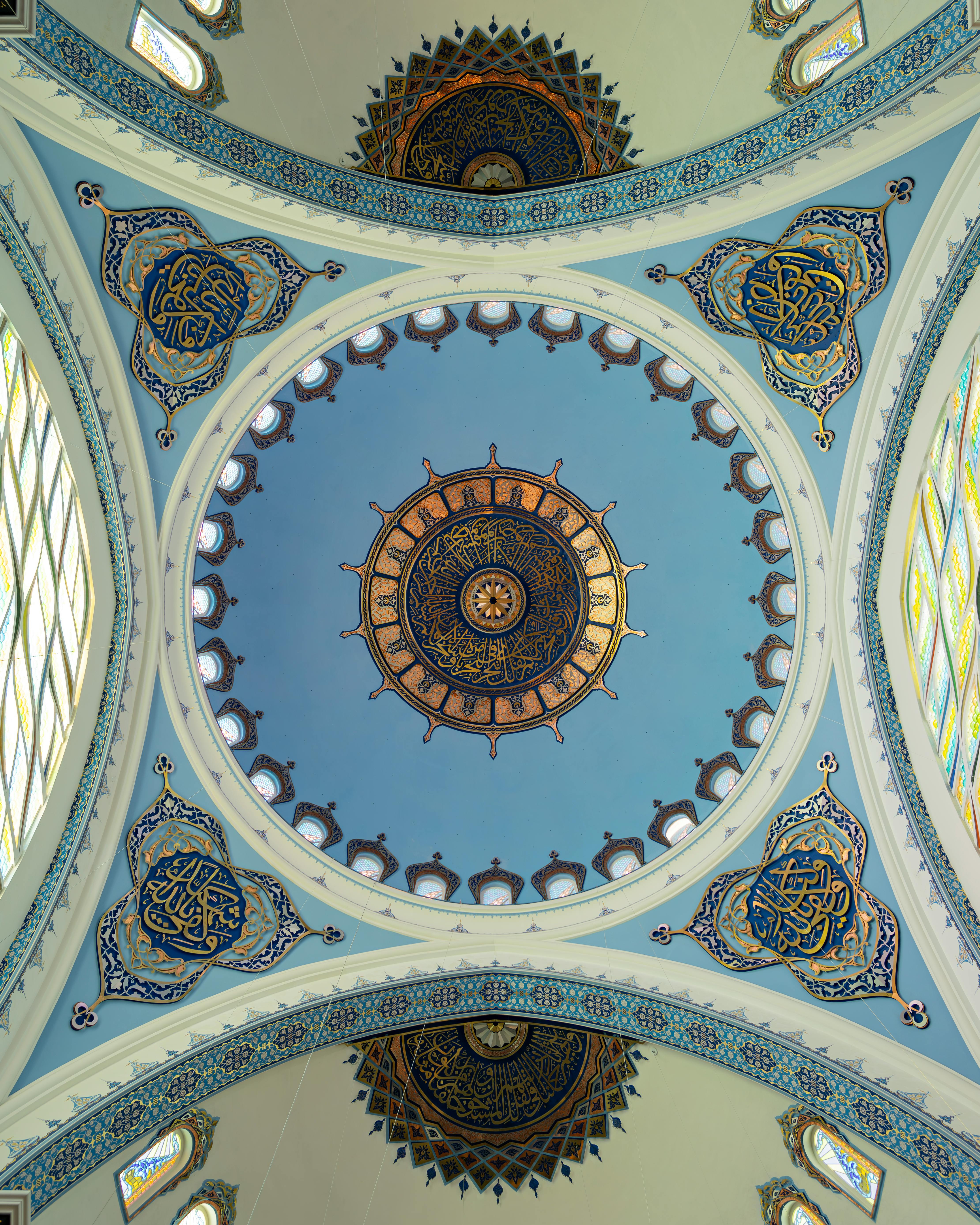 Interior of the Blue Mosque in Istanbul, Turkey · Free Stock Photo