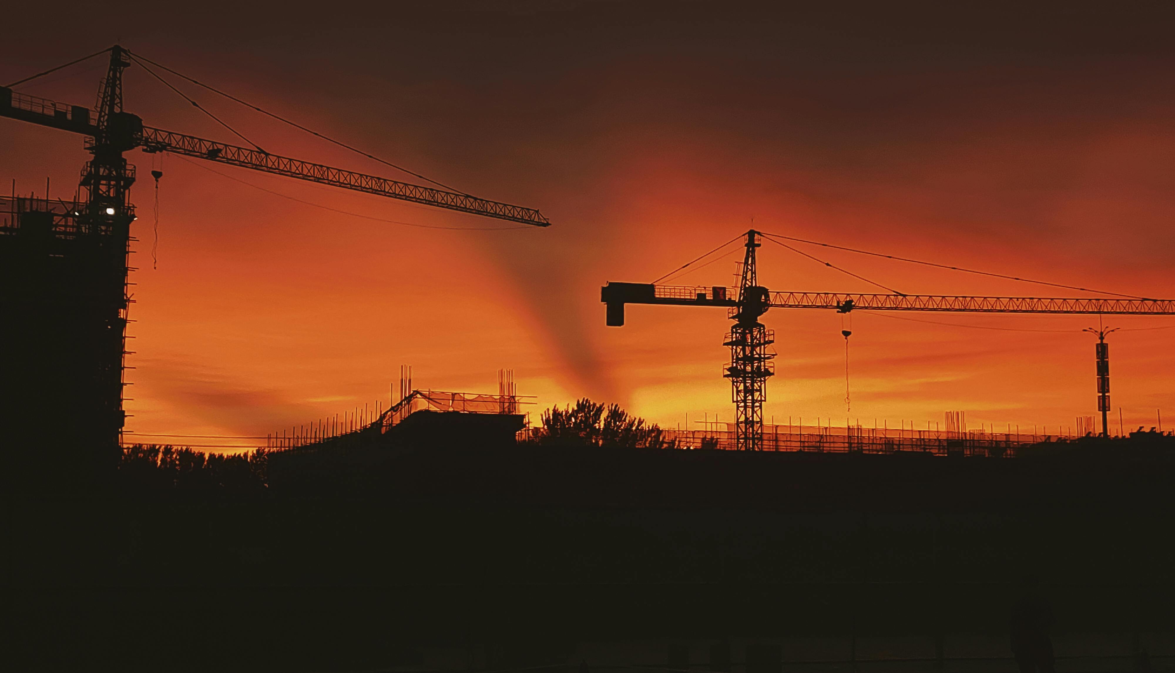 Construction Cranes Photos, Download The BEST Free Construction Cranes ...