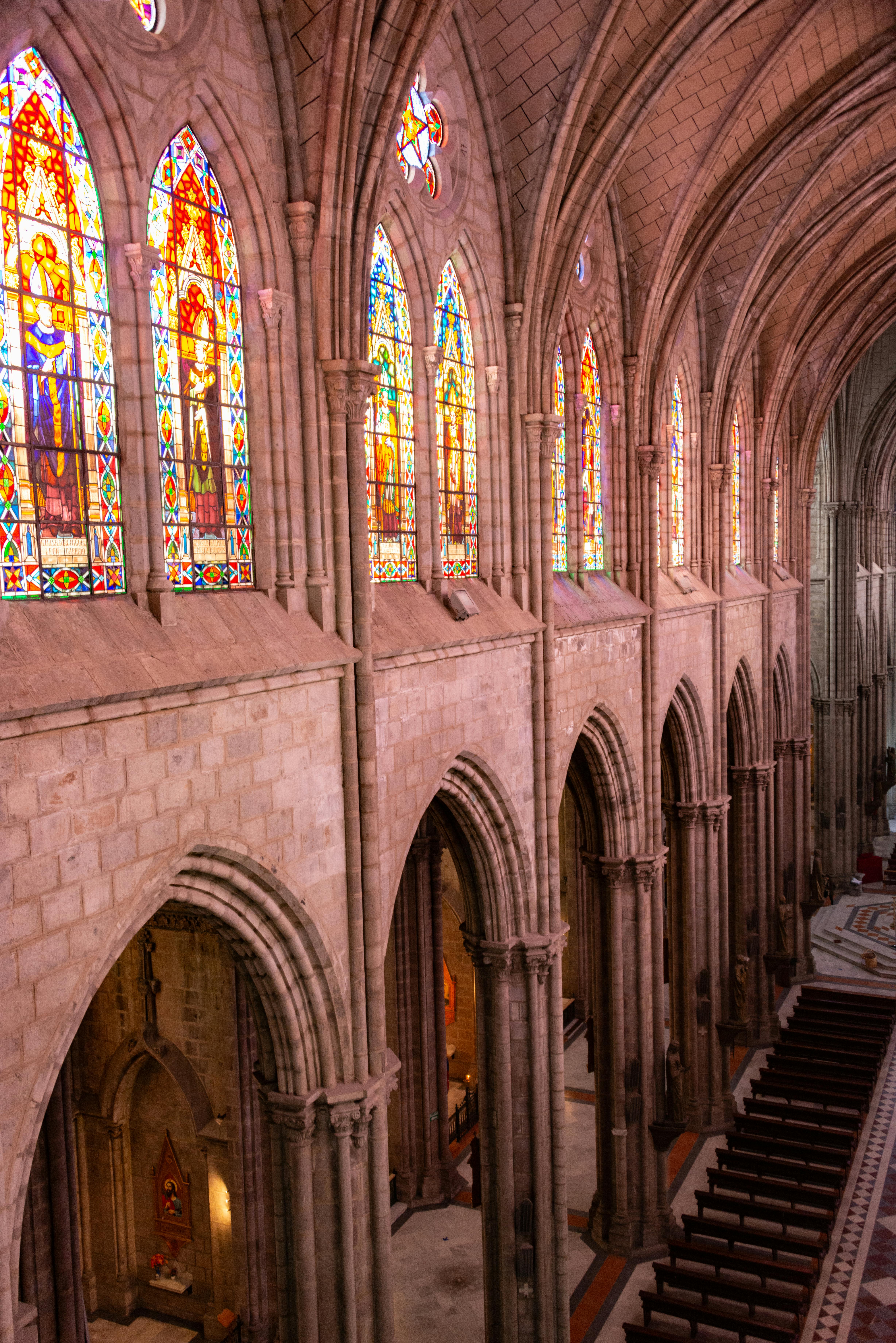 Foto de stock gratuita sobre ambiente espiritual, américa del sur, arcos abovedados, arcos ...