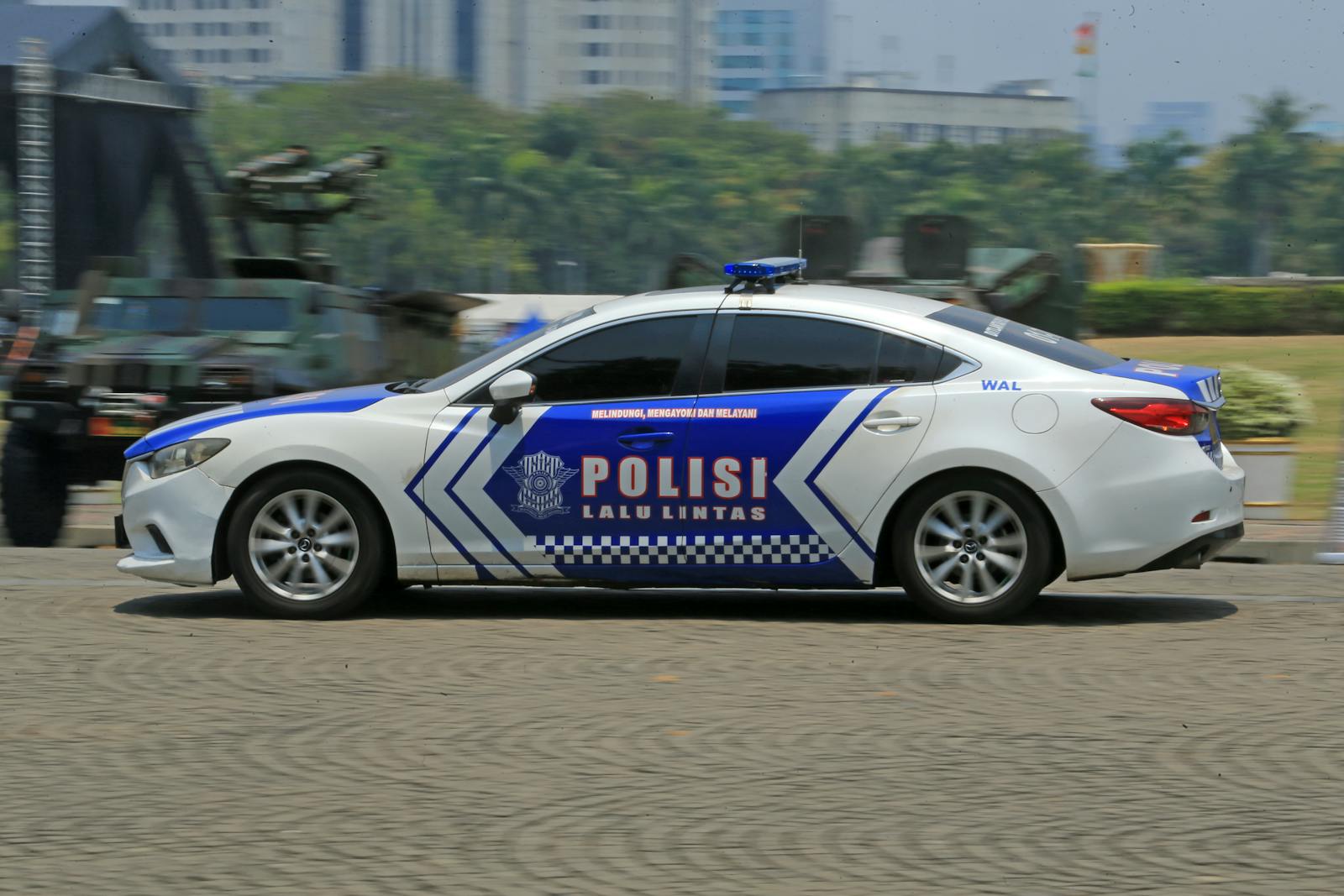 20.000+ Foto Polisi Indonesia Terbaik · Unduh Gratis 100% · Foto Stok ...