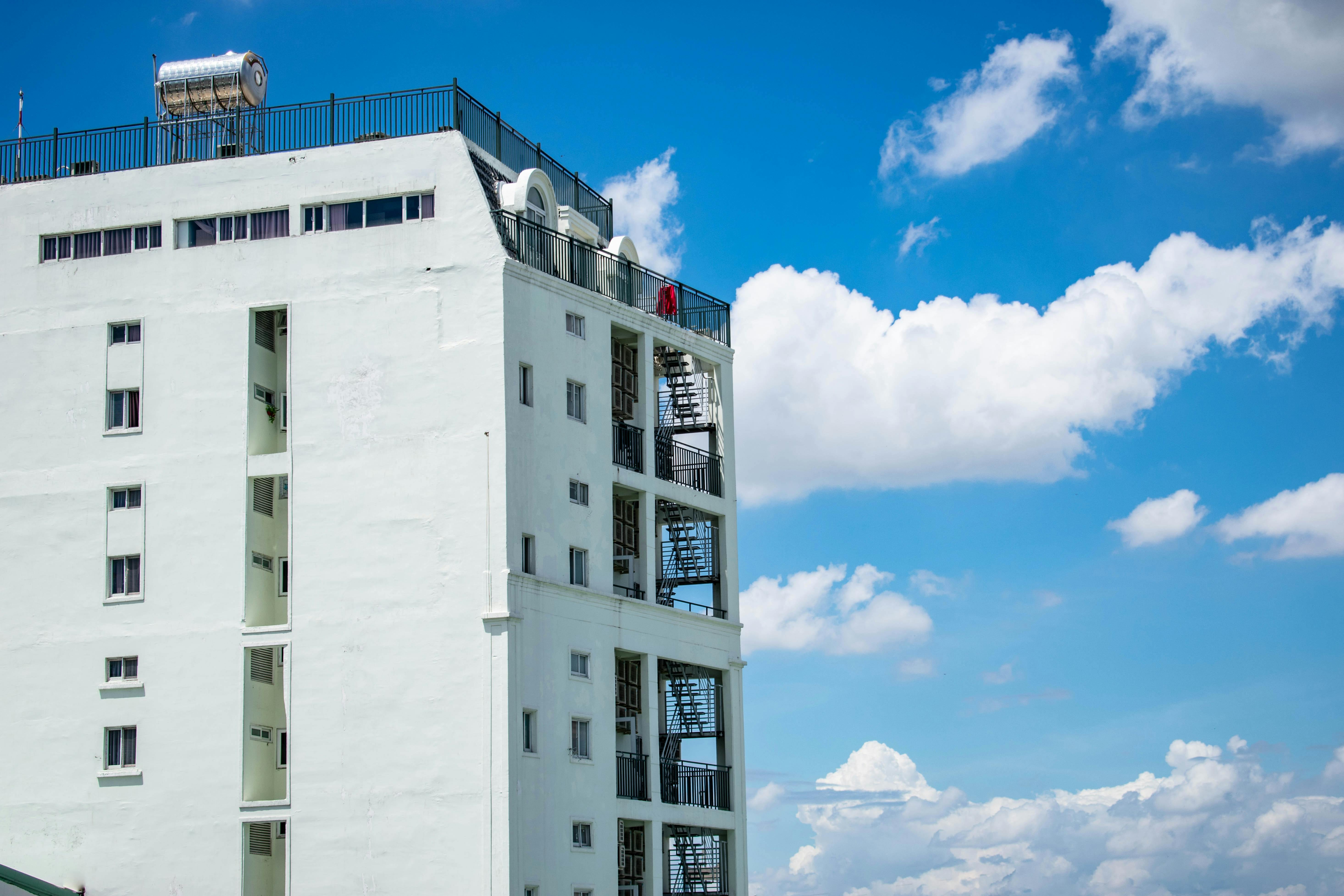 Modern and Vintage Buildings · Free Stock Photo