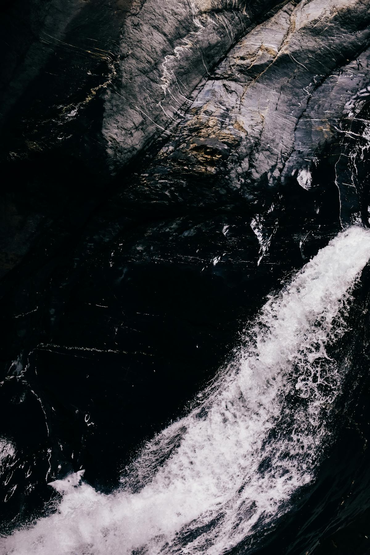 Dark Waterfall Photos, Download The BEST Free Dark Waterfall Stock ...