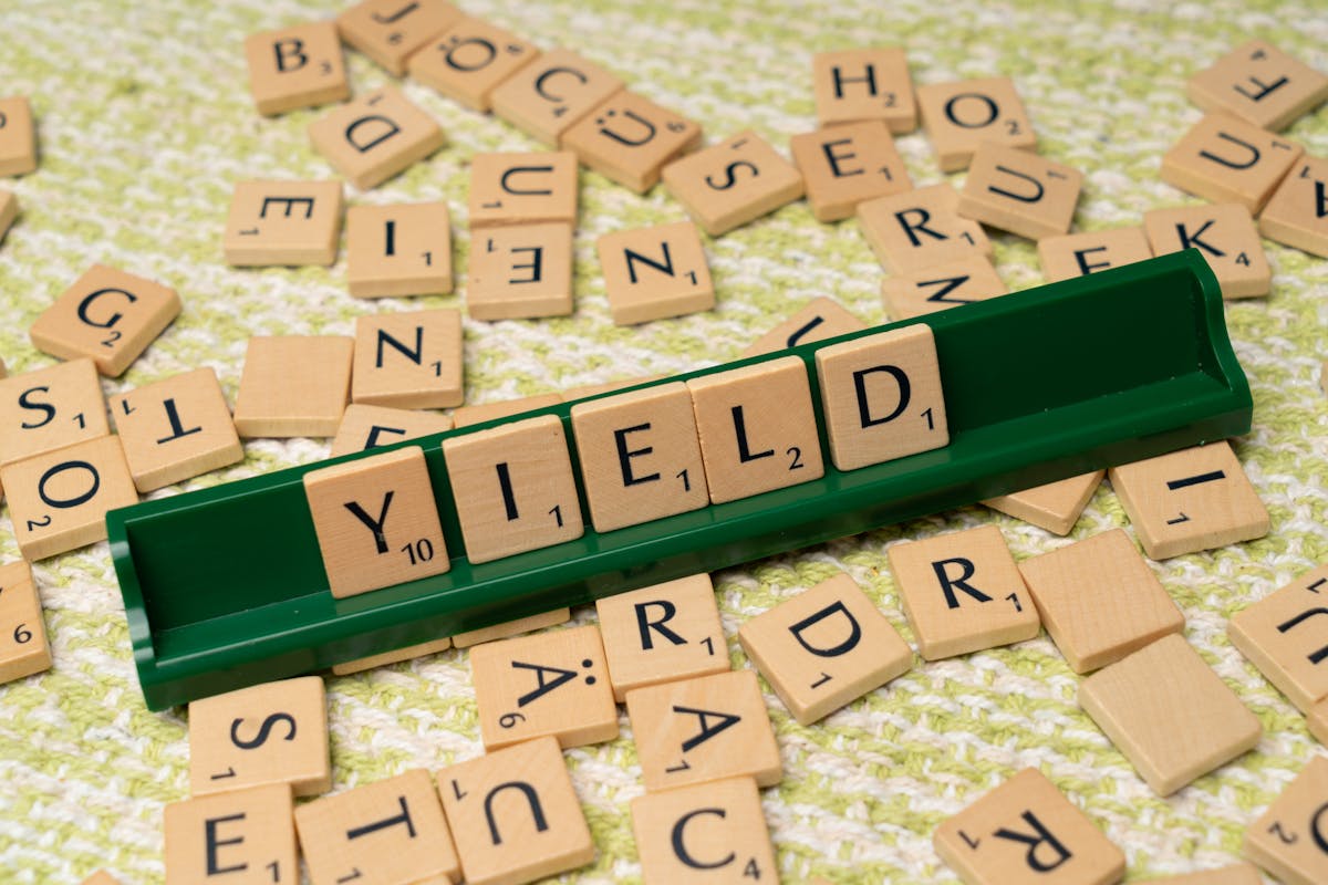 Yield vs Yield to Maturity: Simplified Guide for Investors