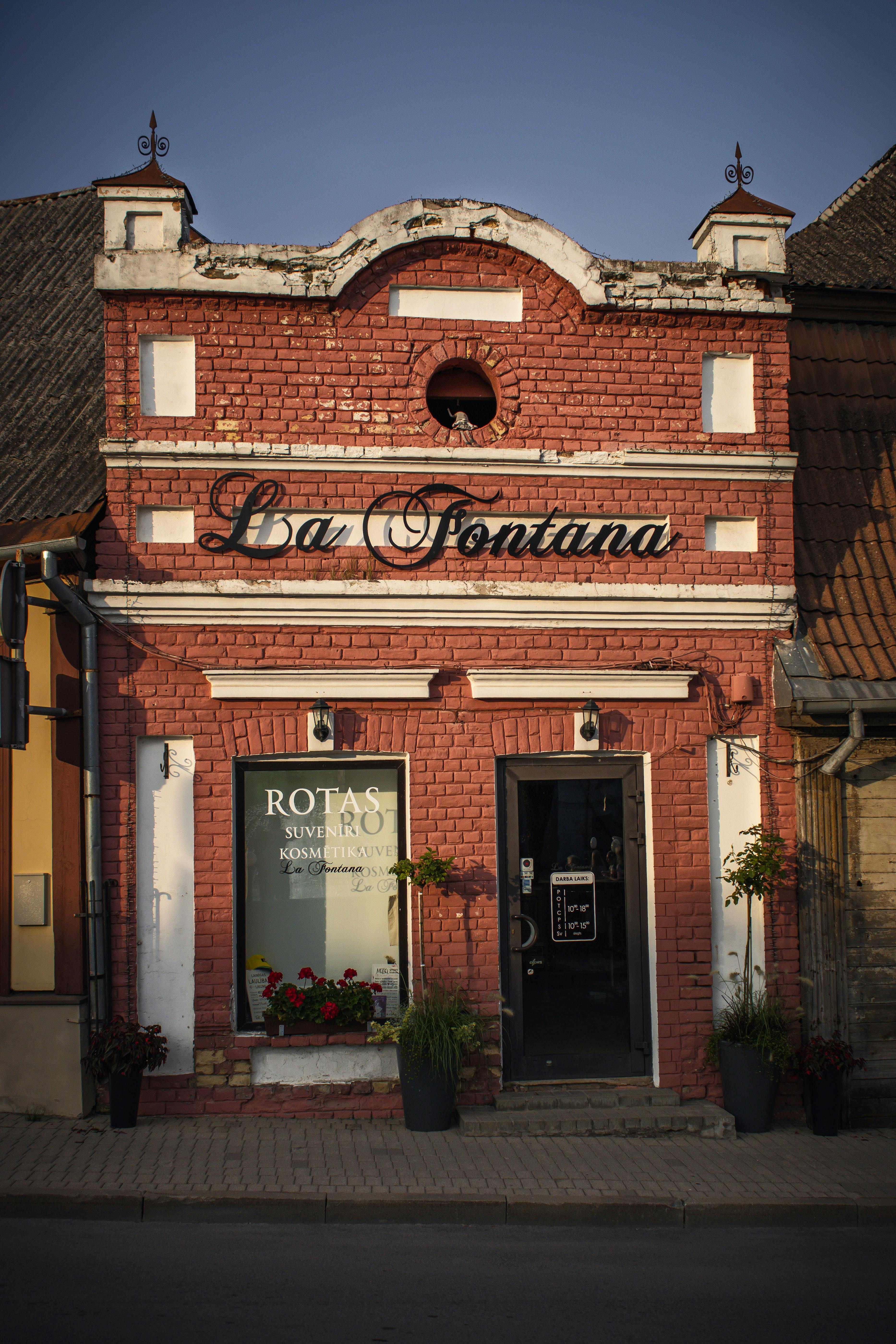 Store in Brick Building · Free Stock Photo