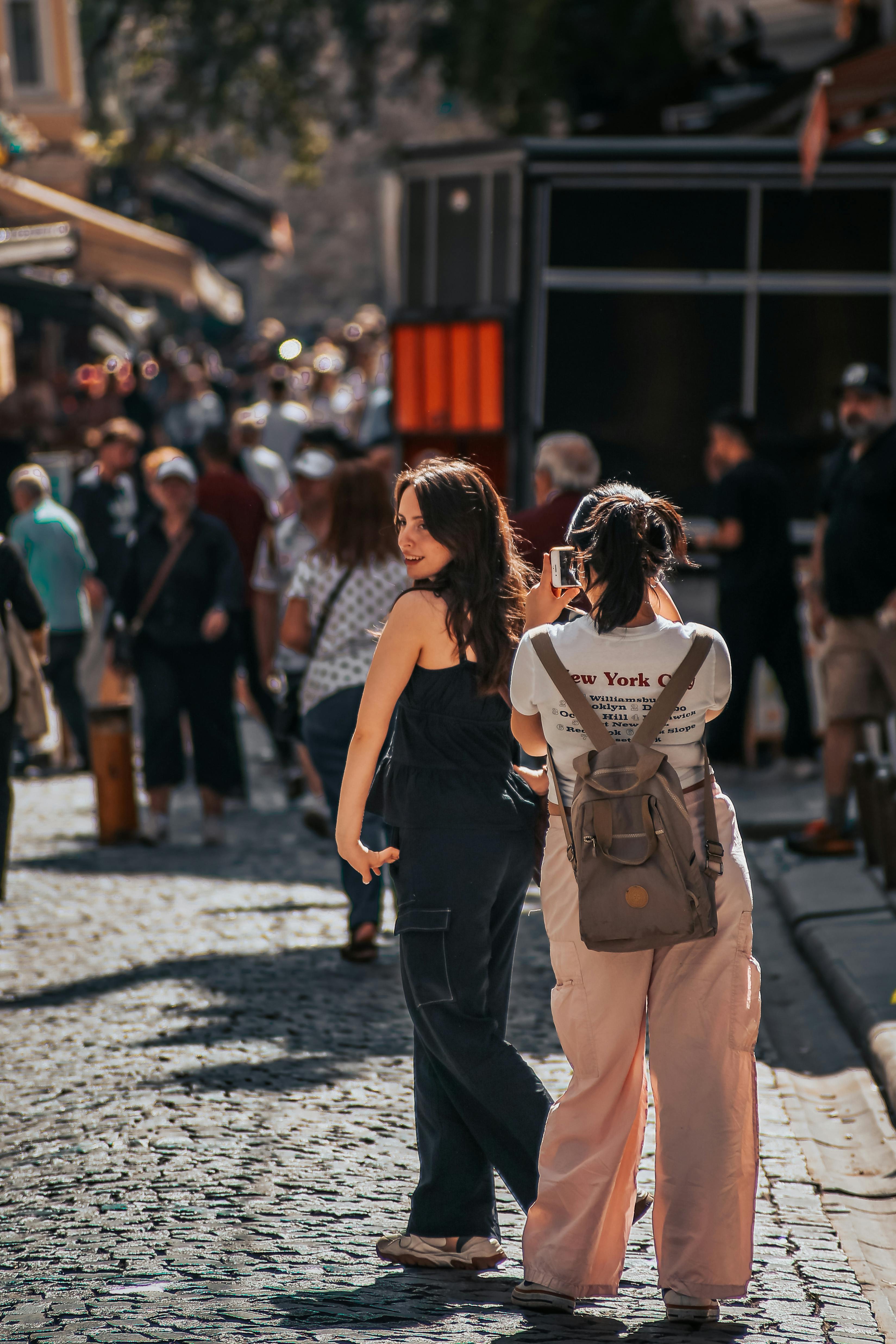 Friendly Crowd Photos, Download The BEST Free Friendly Crowd Stock ...