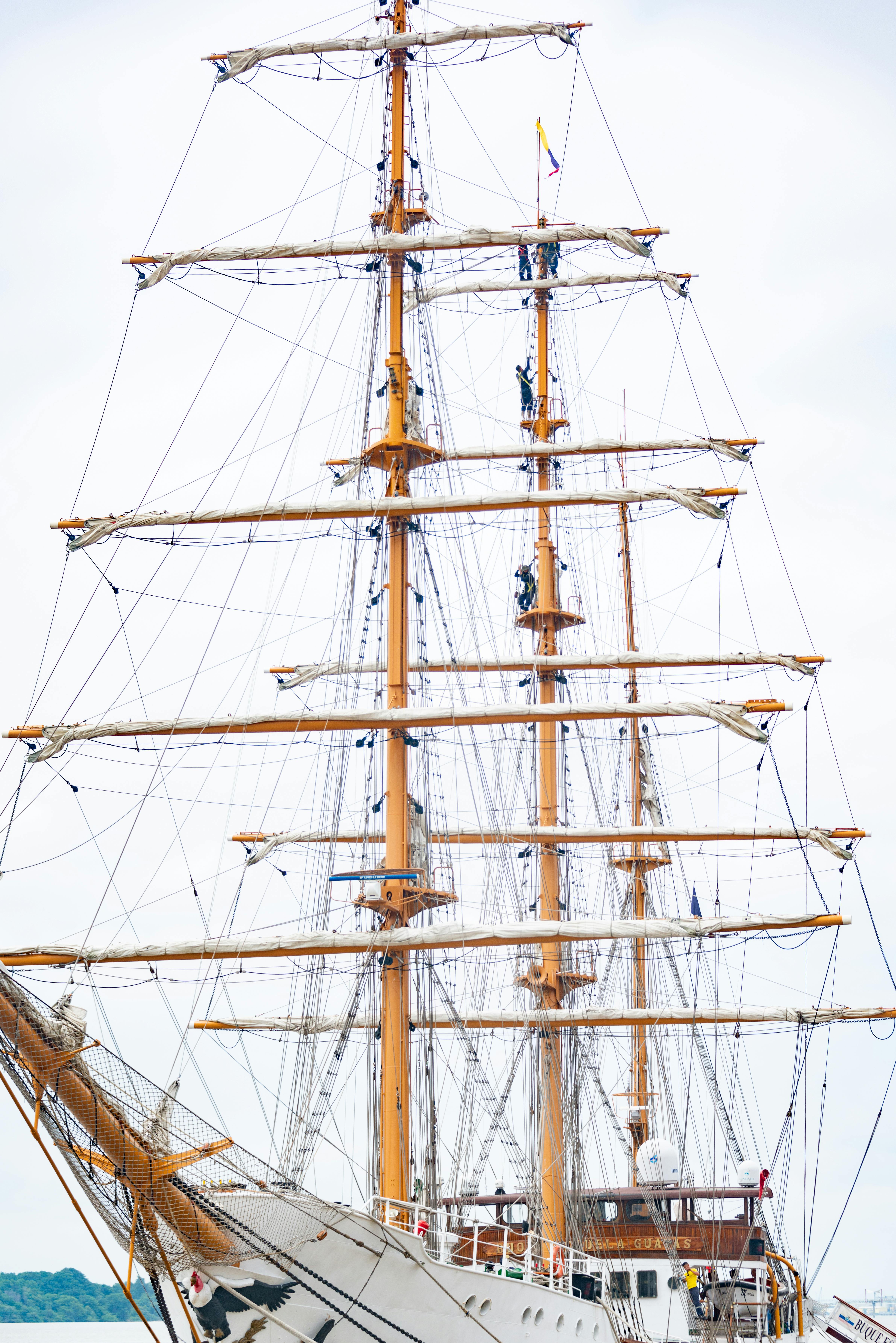 White Gallon Ship · Free Stock Photo