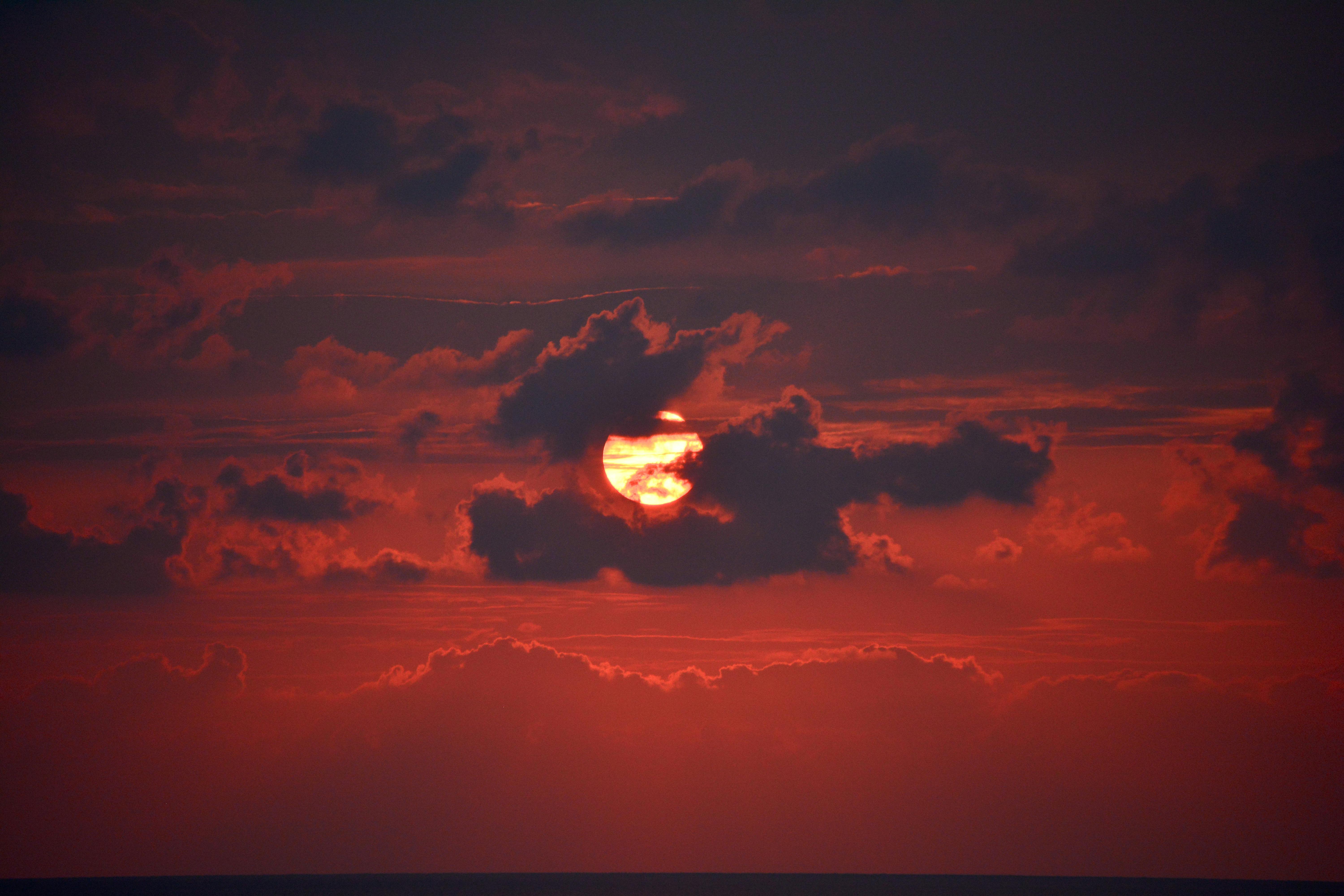 Sun Cartoon Photos, Download The BEST Free Sun Cartoon Stock Photos ...