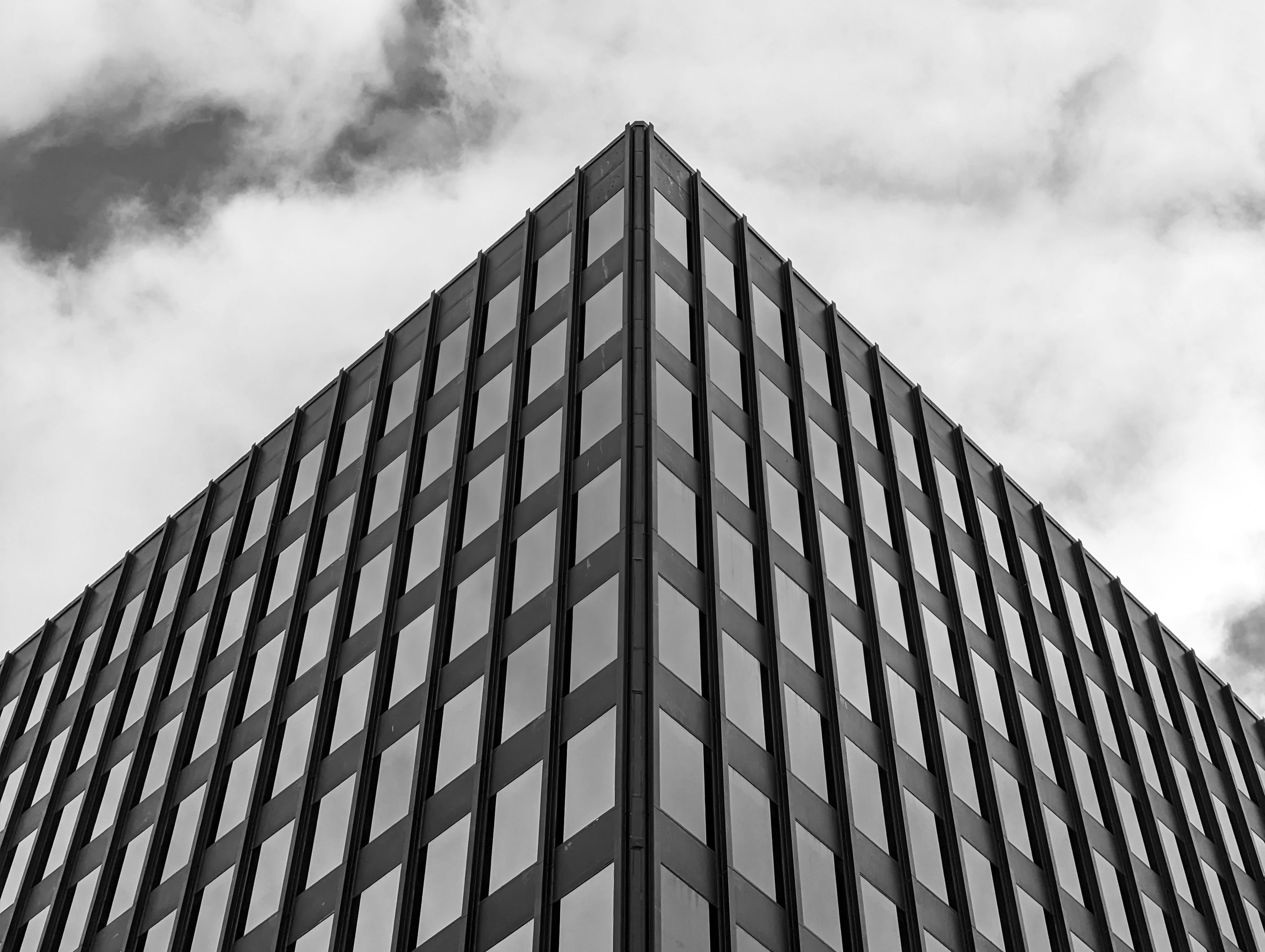 Office Building in Black and White · Free Stock Photo