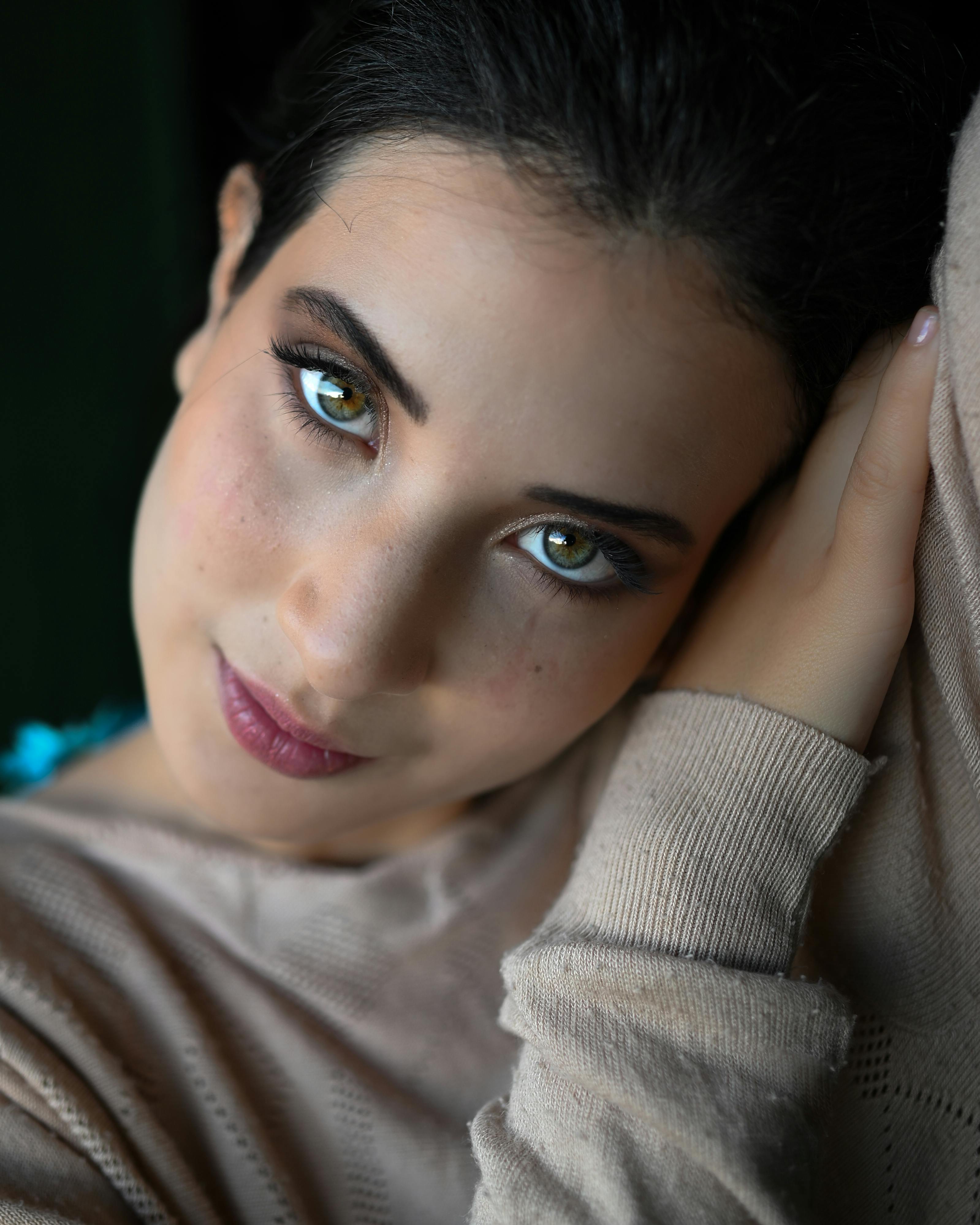 Portrait of Thinking Woman · Free Stock Photo