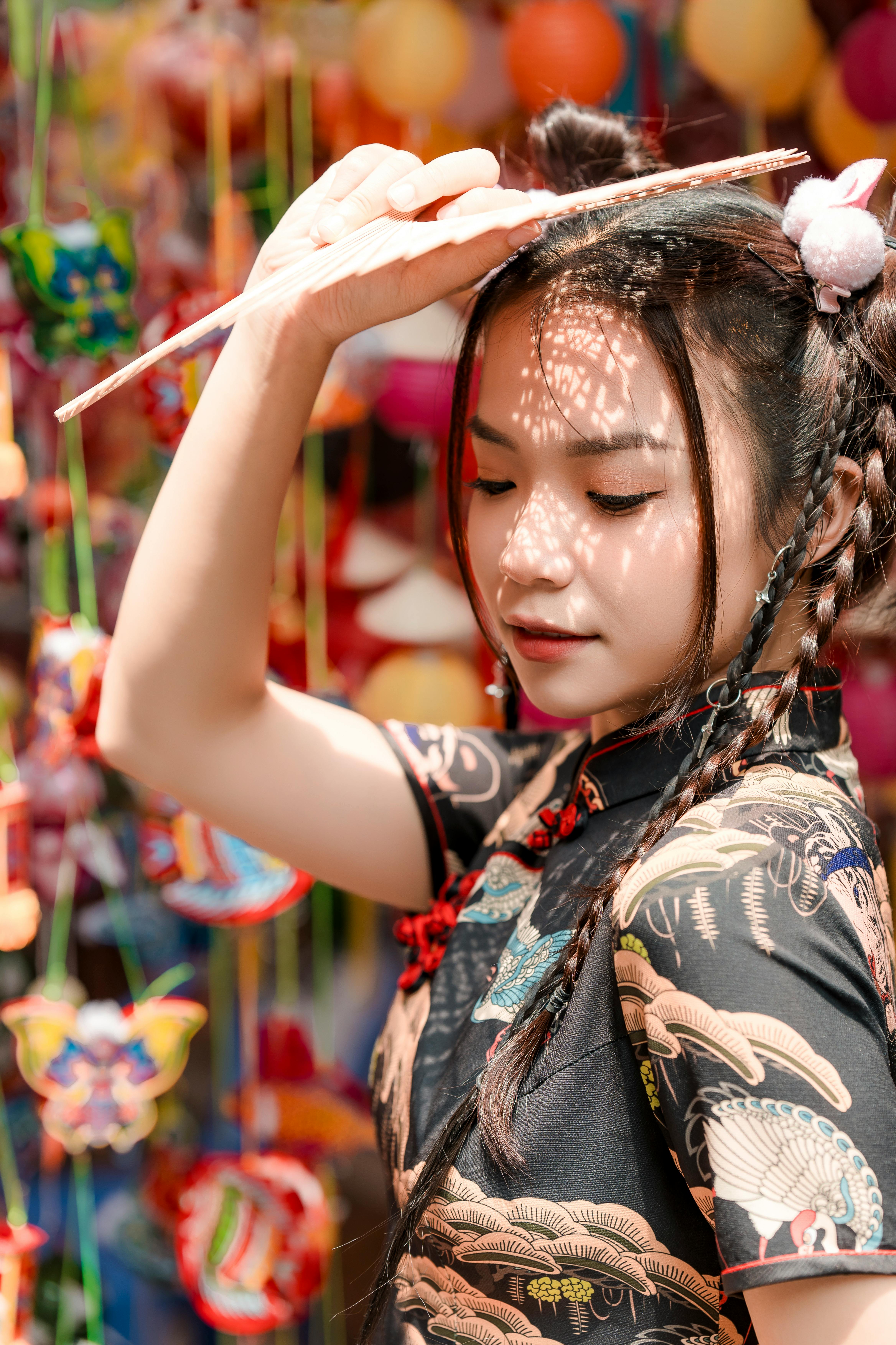 Beautiful Woman in Traditional Chinese Dress · Free Stock Photo