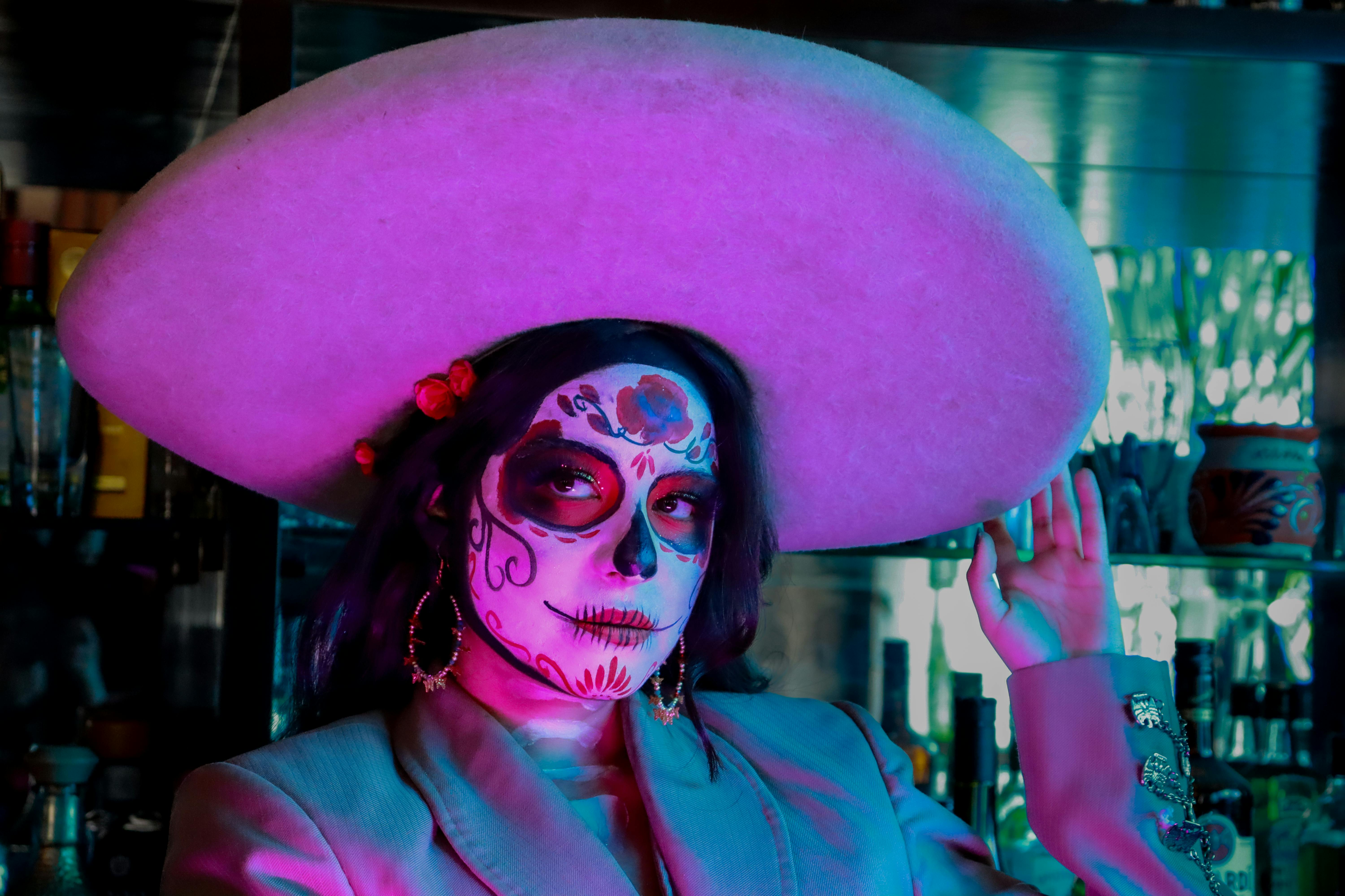 Upload Unggulan berisi 290 Foto & Video Koleksi Erika Reyes