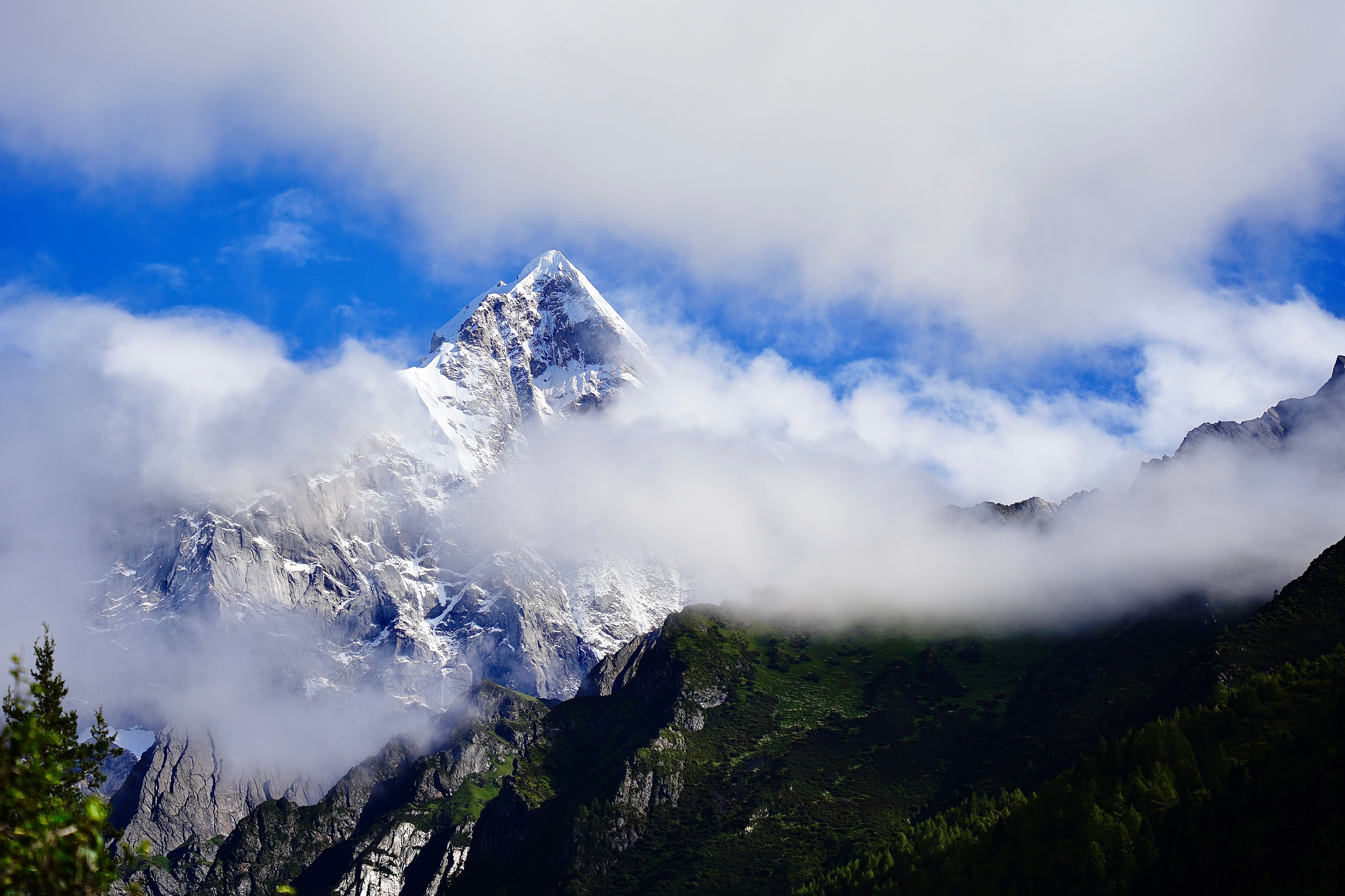 Photo gratuite de chaîne de montagnes, ciel bleu, ciel clair, couvert ...