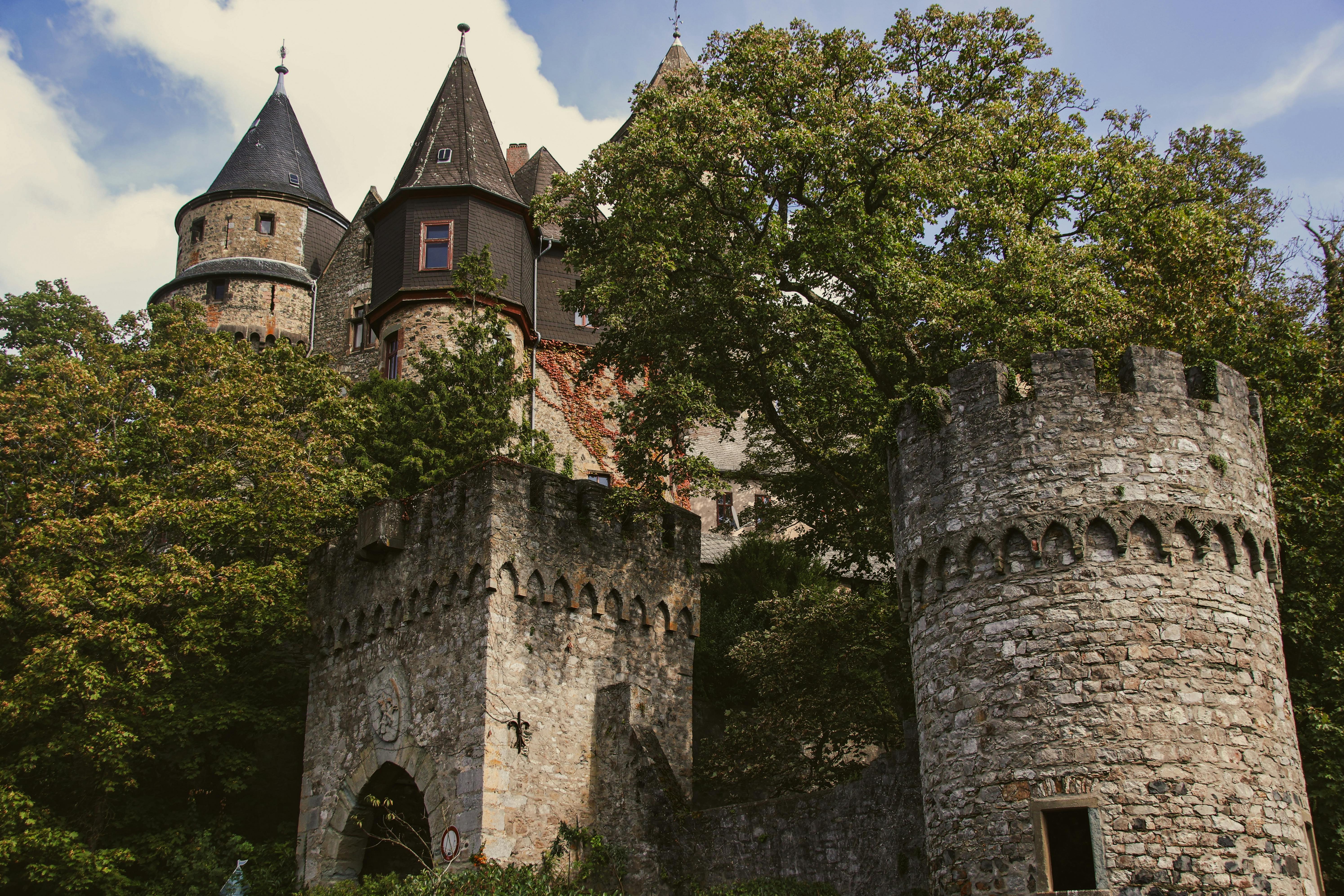 Petrela Schloss Photos, Download The BEST Free Petrela Schloss Stock ...