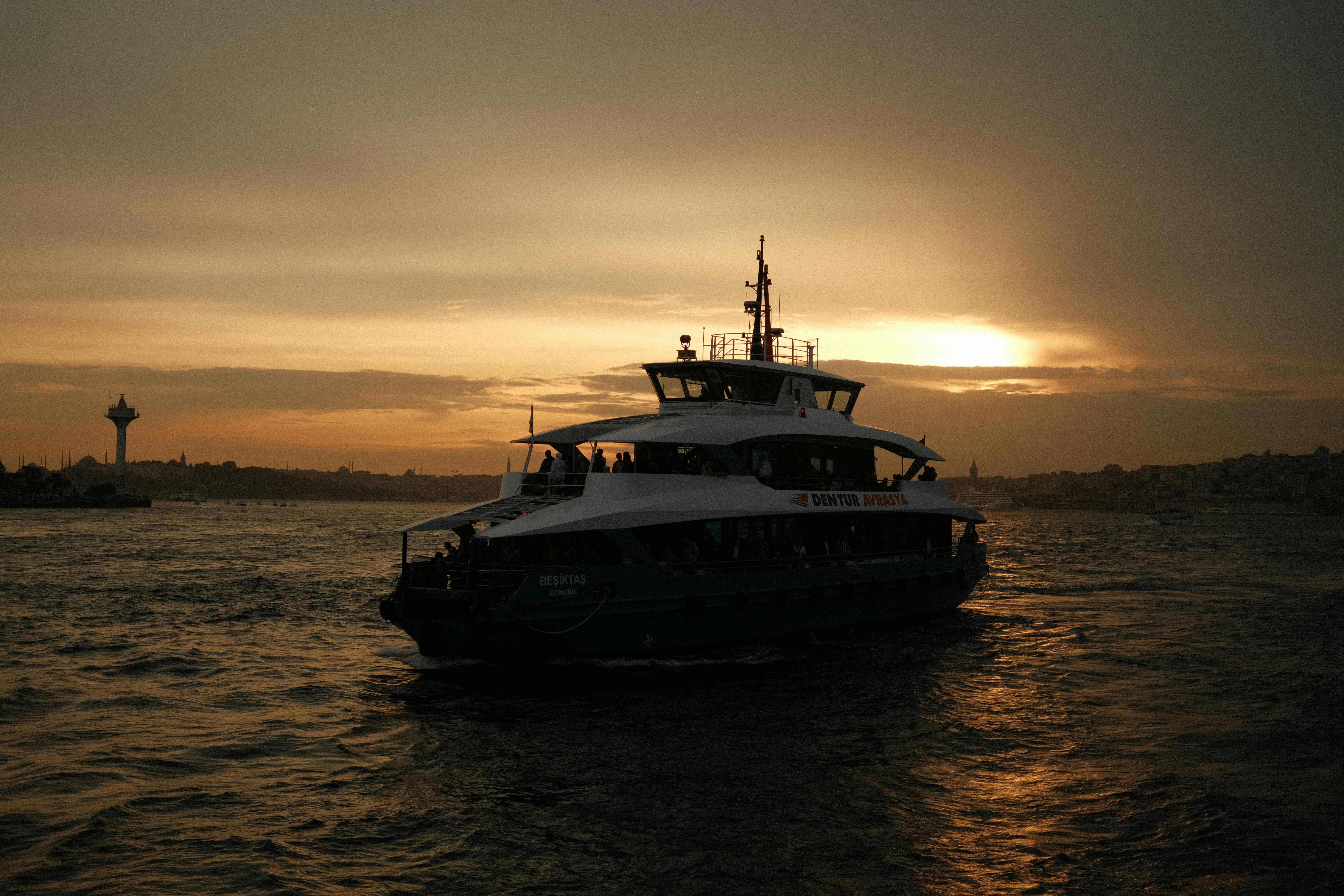 Ferry at Sunset · Free Stock Photo