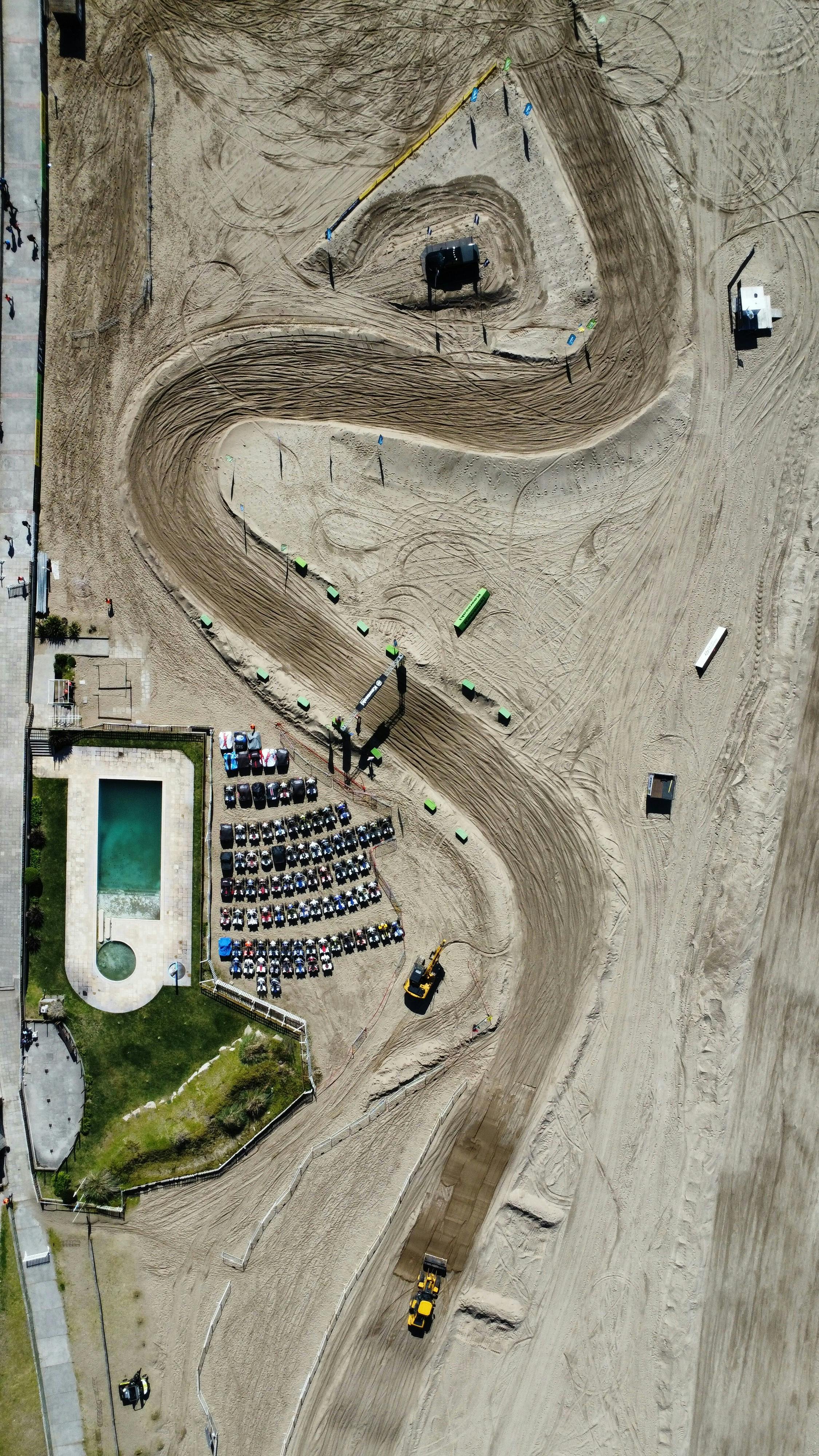 Beach Track Photos, Download The BEST Free Beach Track Stock Photos ...