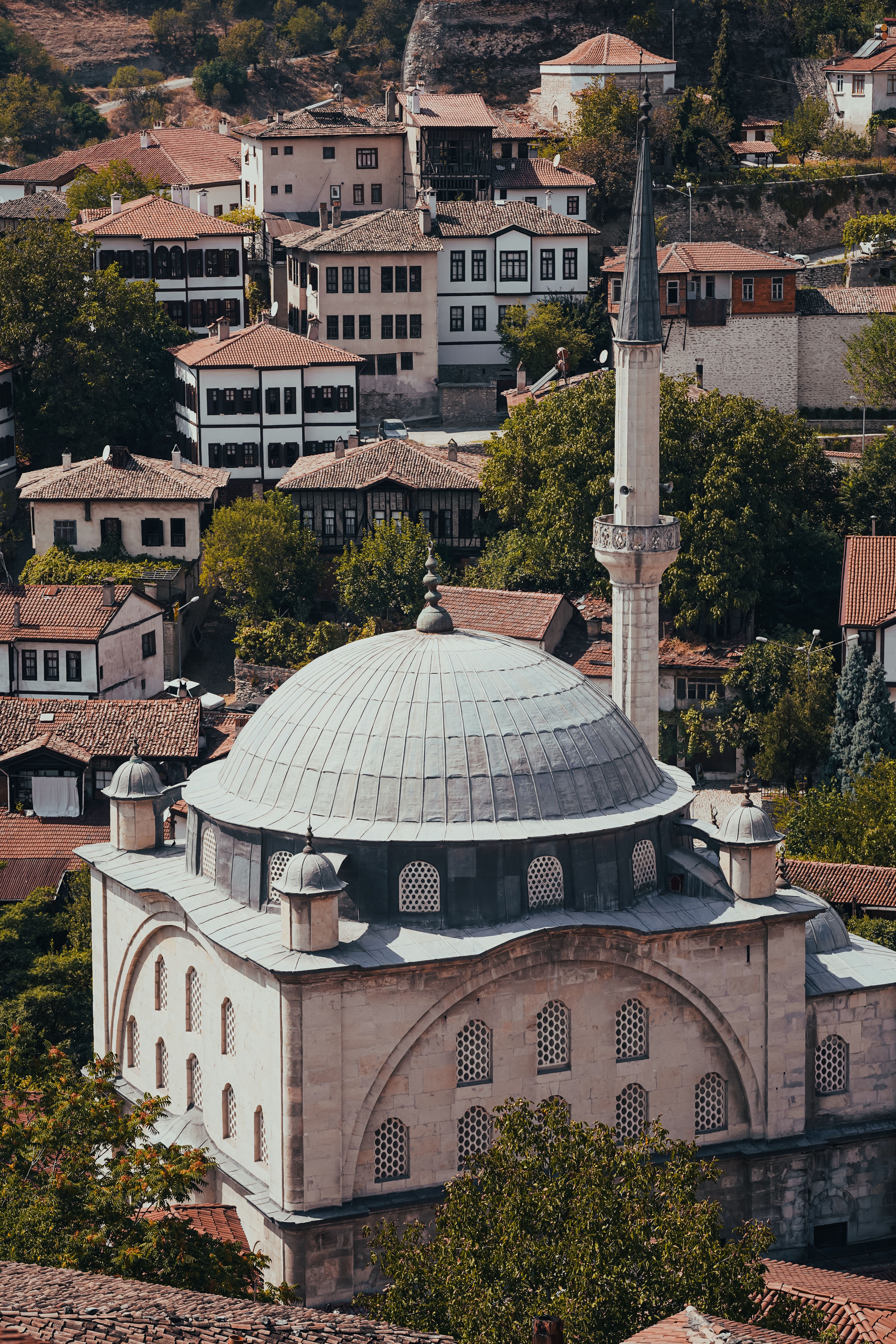 Mosque with Minaret in Birds Eye View · Free Stock Photo