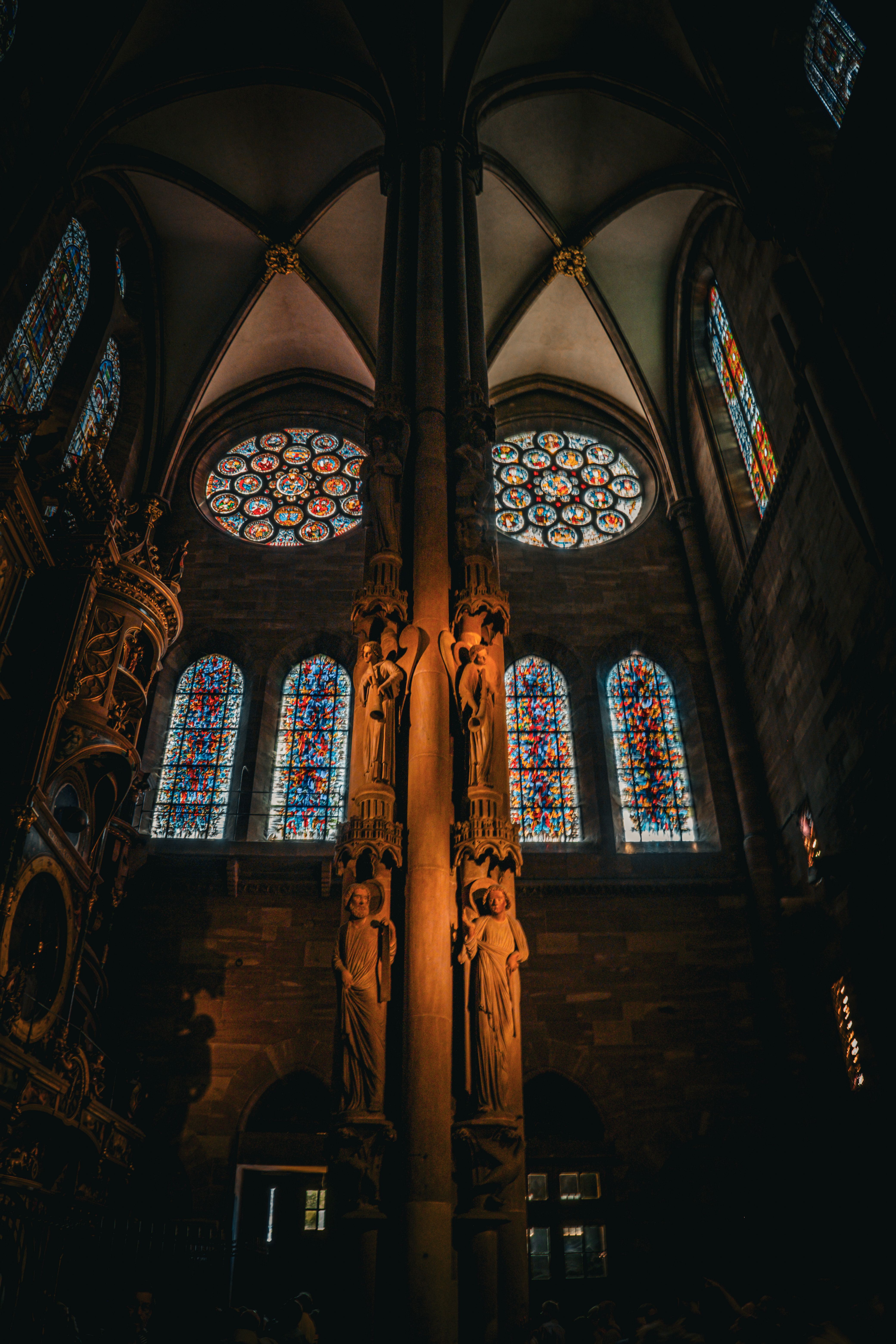 Aisle of Gothic Church in Cologne · Free Stock Photo