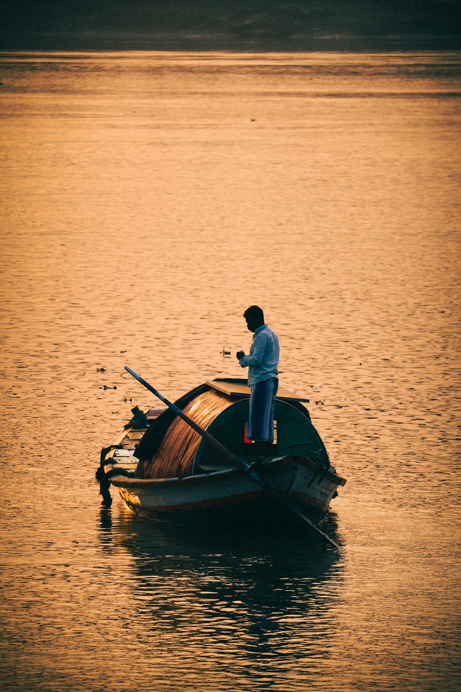 Man With Boat Photos, Download The BEST Free Man With Boat Stock Photos ...