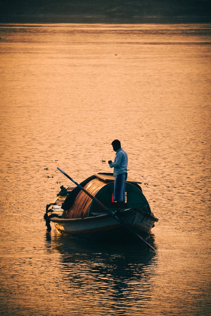 Man With Boat Photos, Download The BEST Free Man With Boat Stock Photos ...