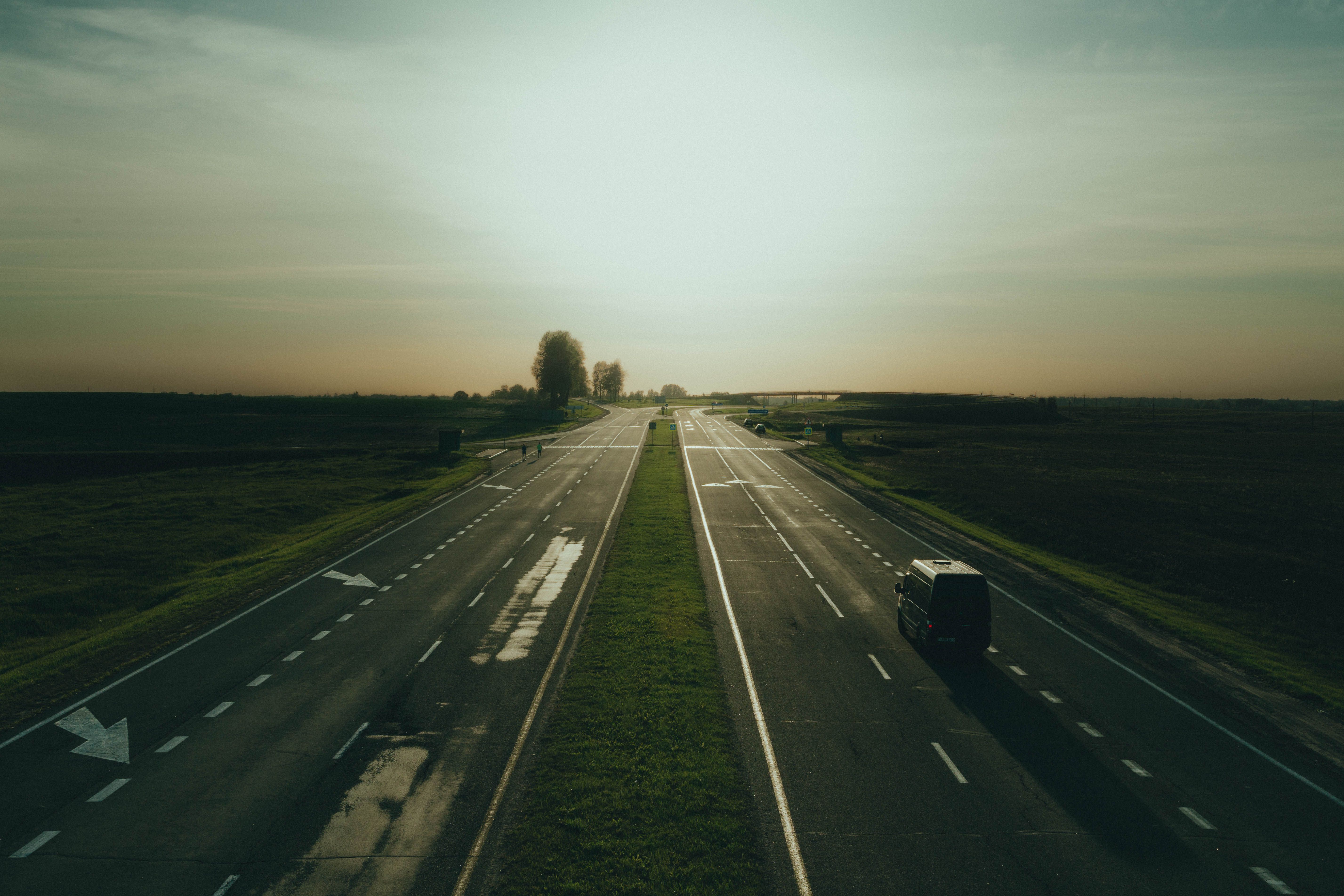 Photography of the Road · Free Stock Photo