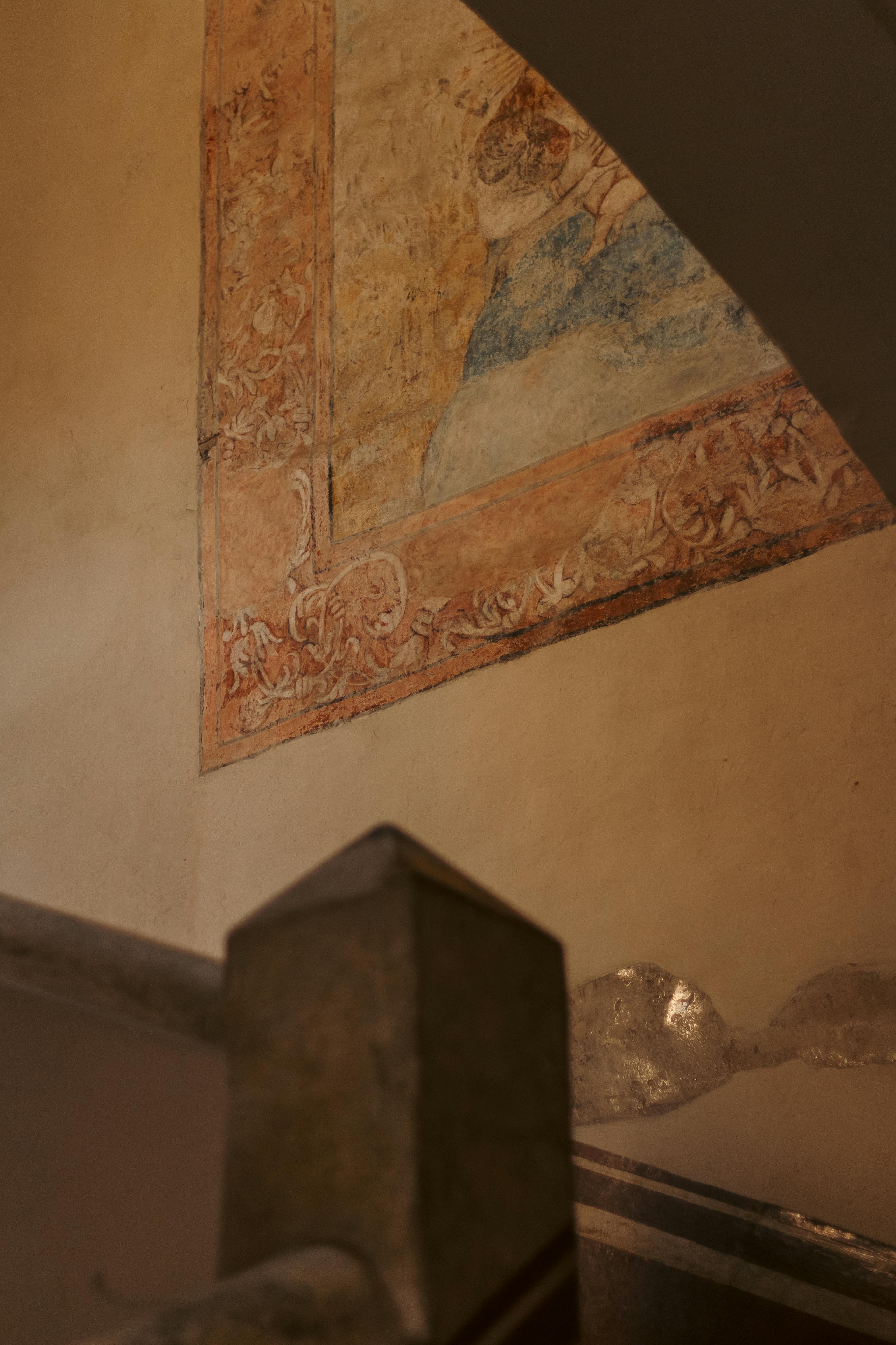 Painting Wall Trim Photos, Download The BEST Free Painting Wall Trim ...