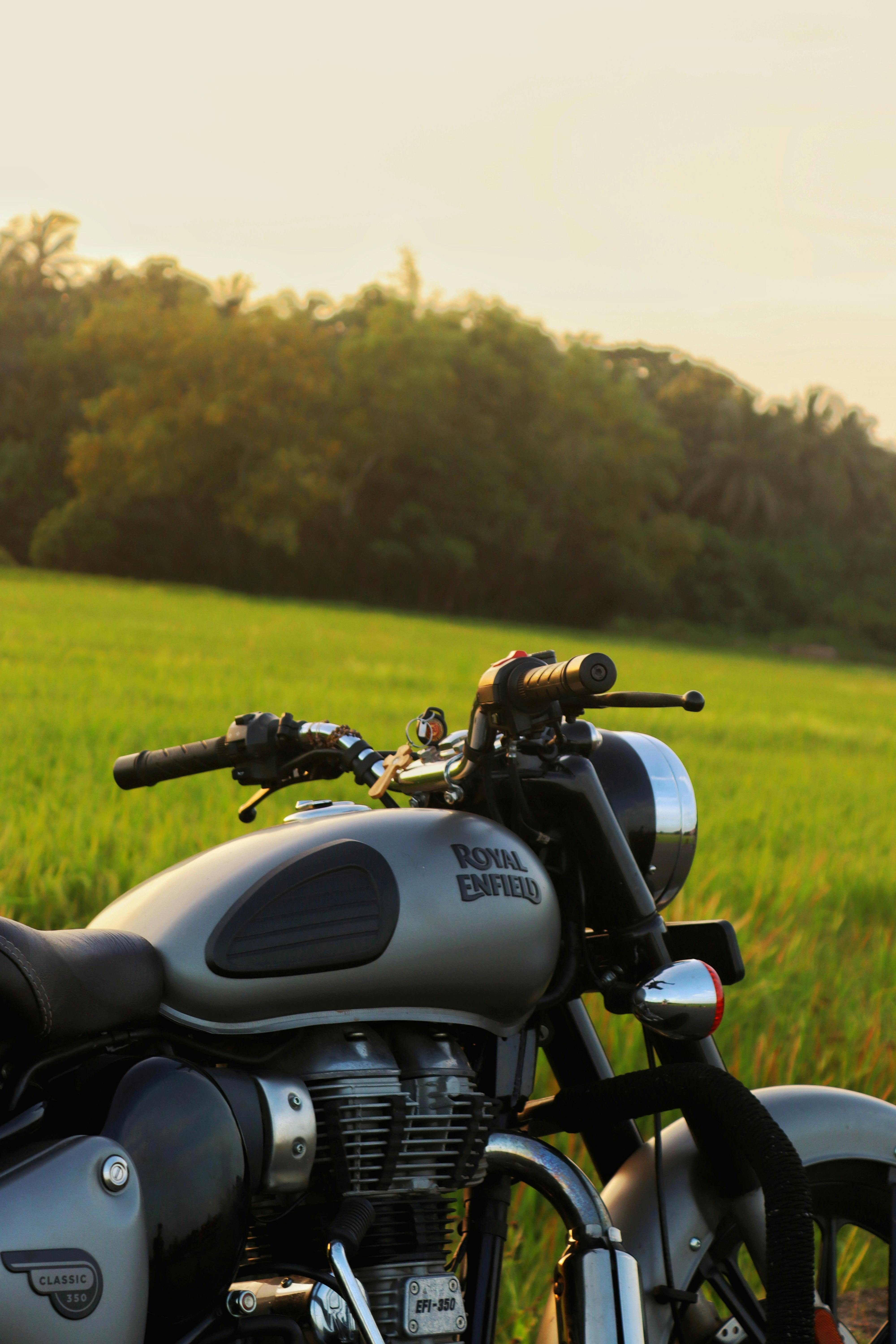 Close-up Photography of Motorcycle · Free Stock Photo