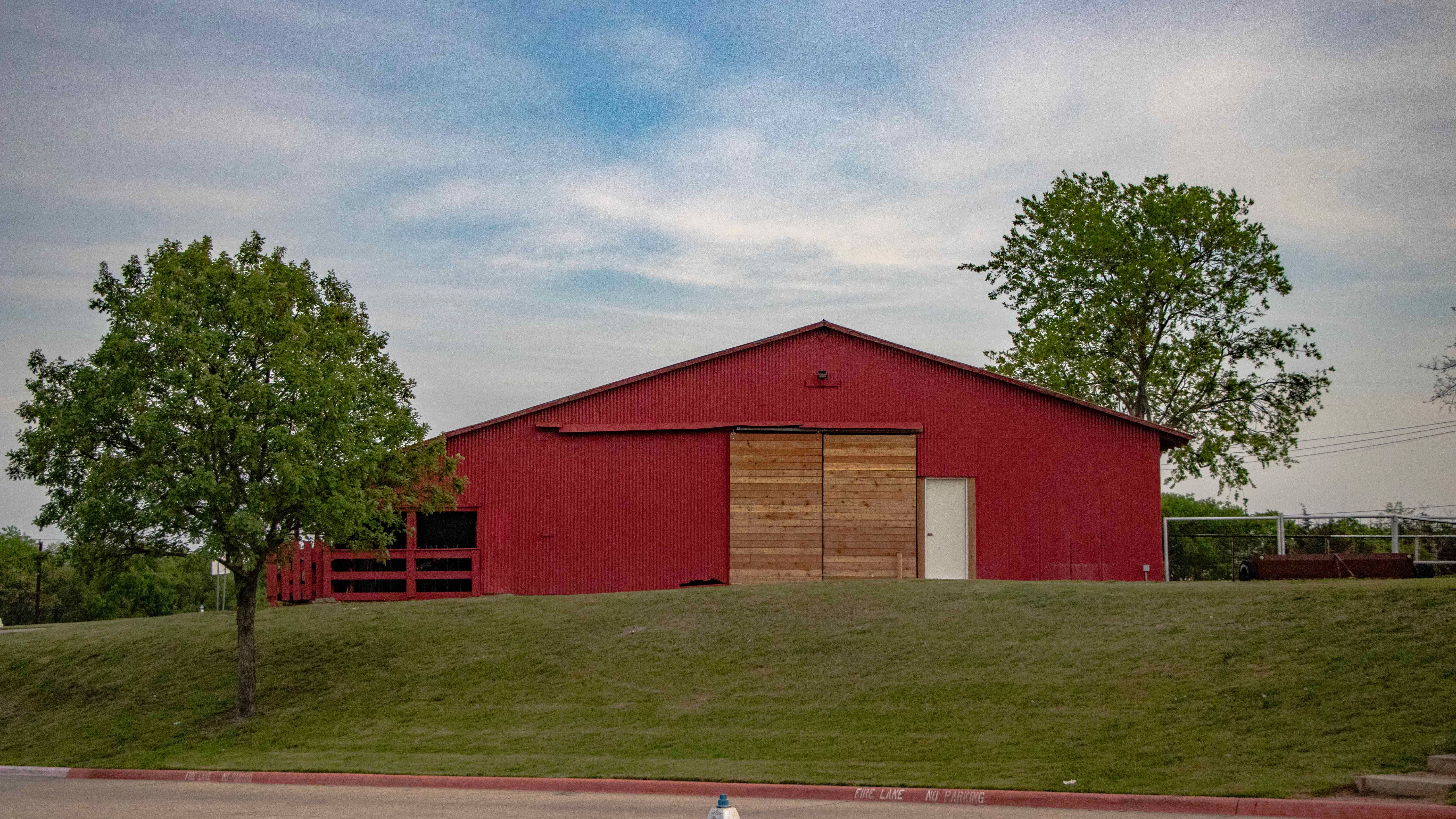 Barn On A Hill · Free Stock Photo