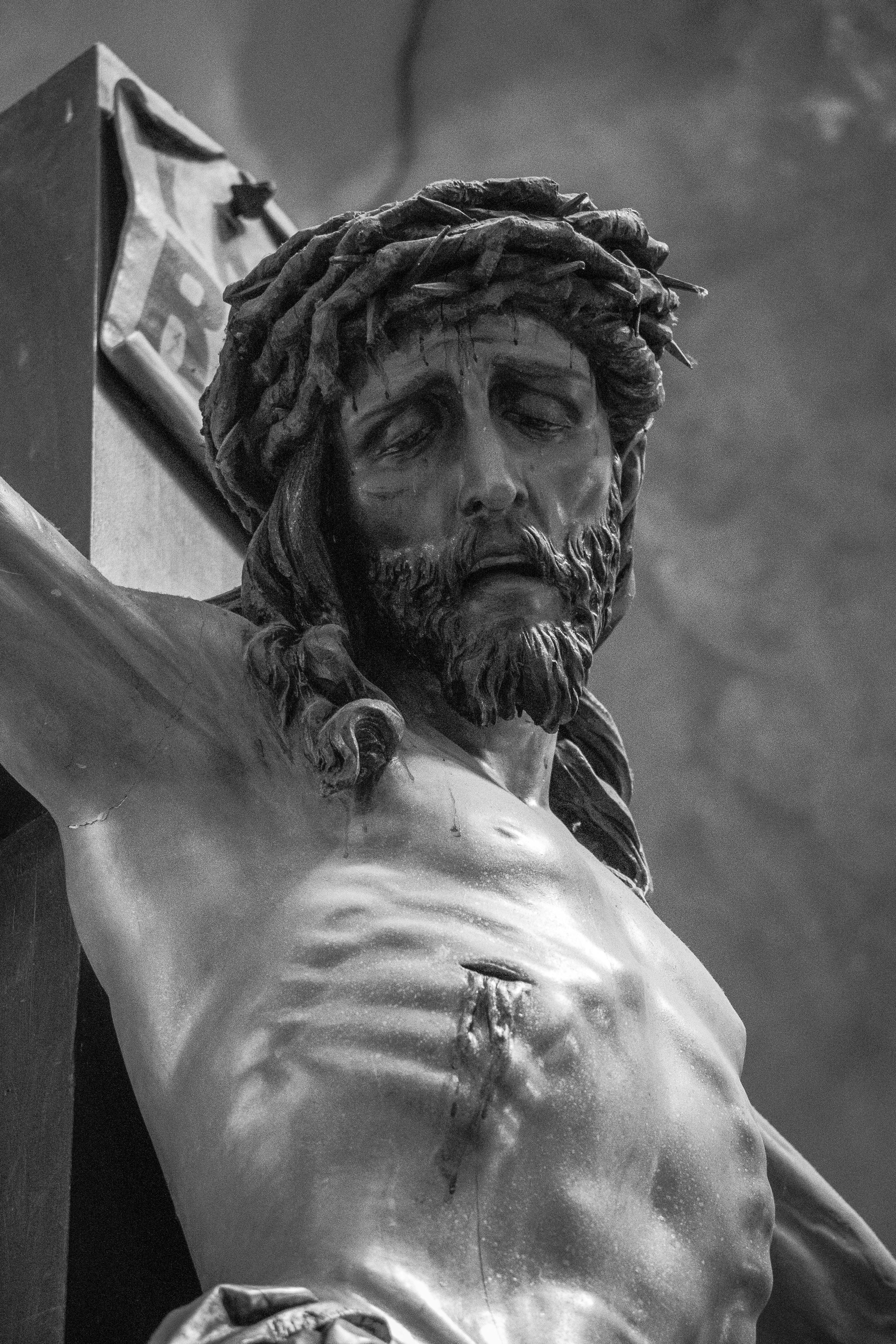 Sculpture of Crucified Jesus Christ · Free Stock Photo
