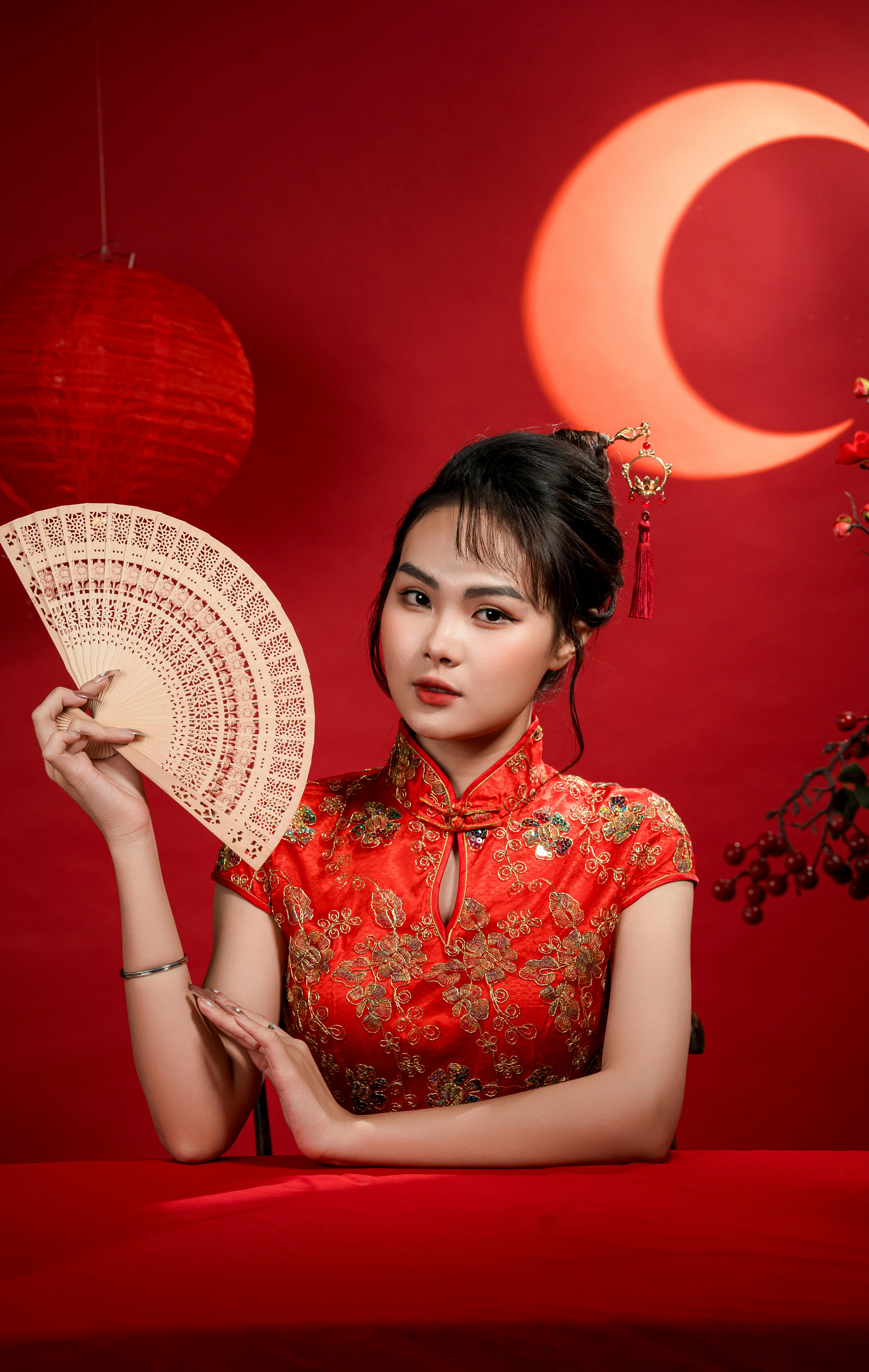 Fan Womens Photos, Download The BEST Free Fan Womens Stock Photos & HD ...