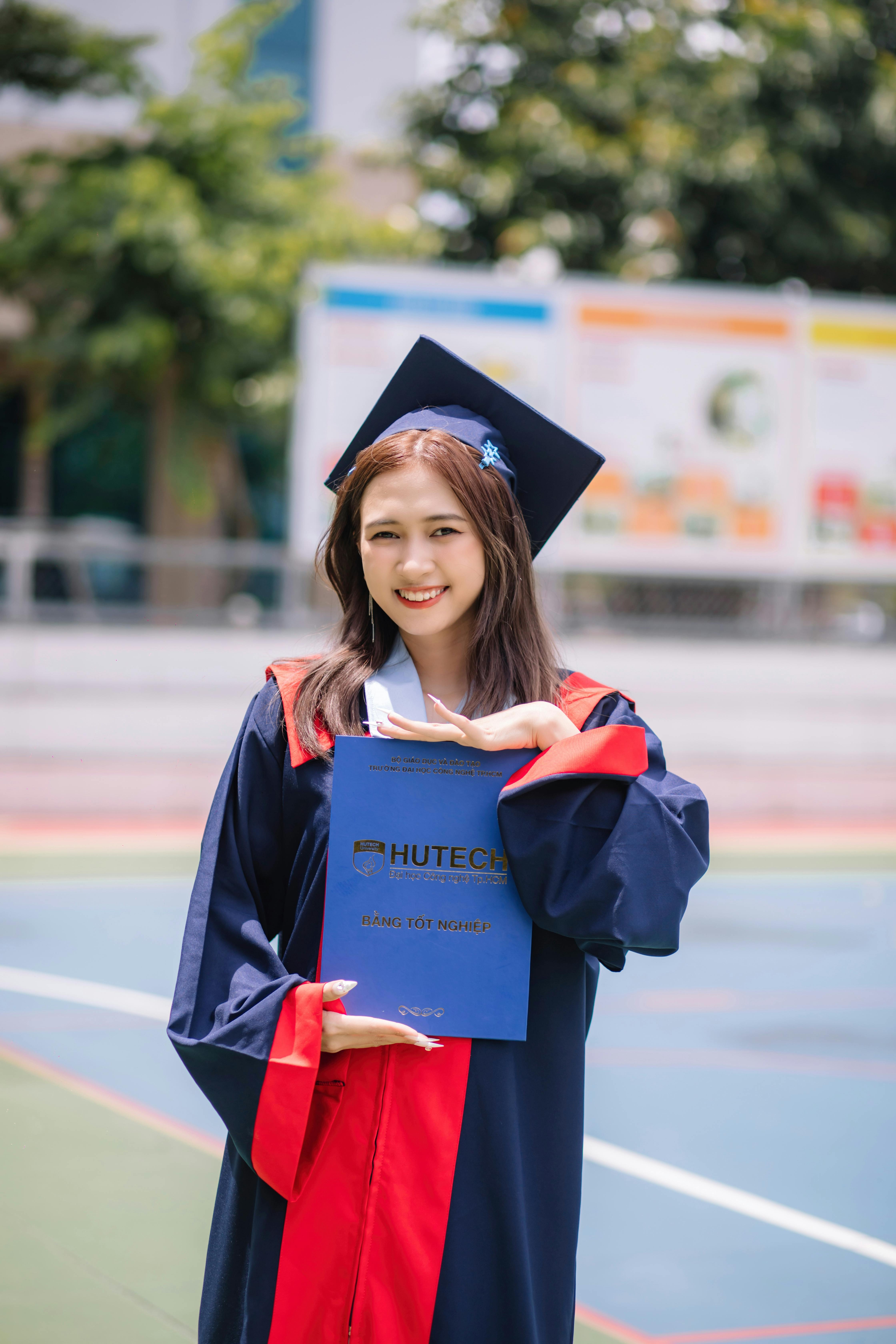 Asian Woman Graduation Photos, Download The BEST Free Asian Woman ...