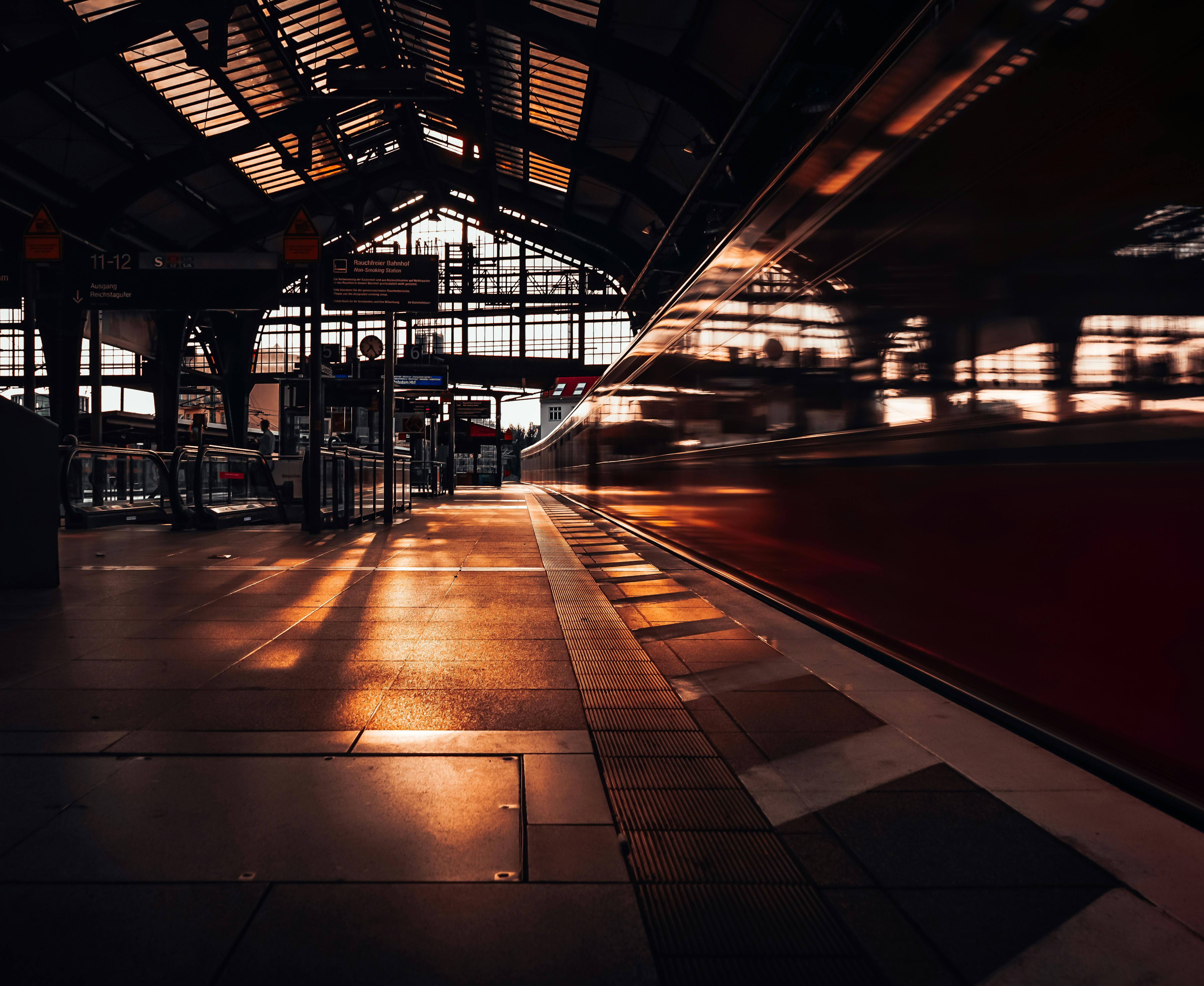 Spaceship Interior Photos, Download The BEST Free Spaceship Interior ...