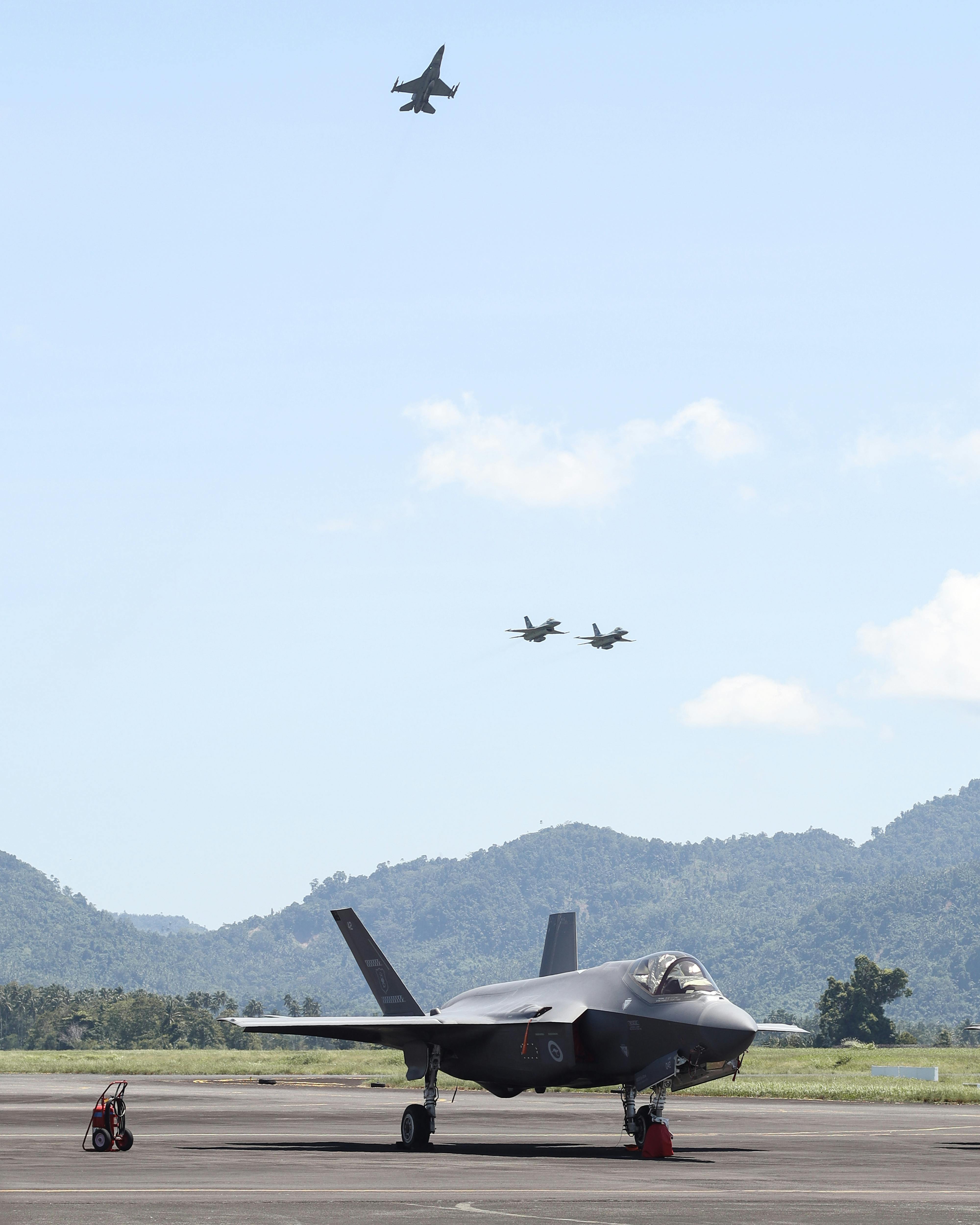 Fighter Jet Plane · Free Stock Photo