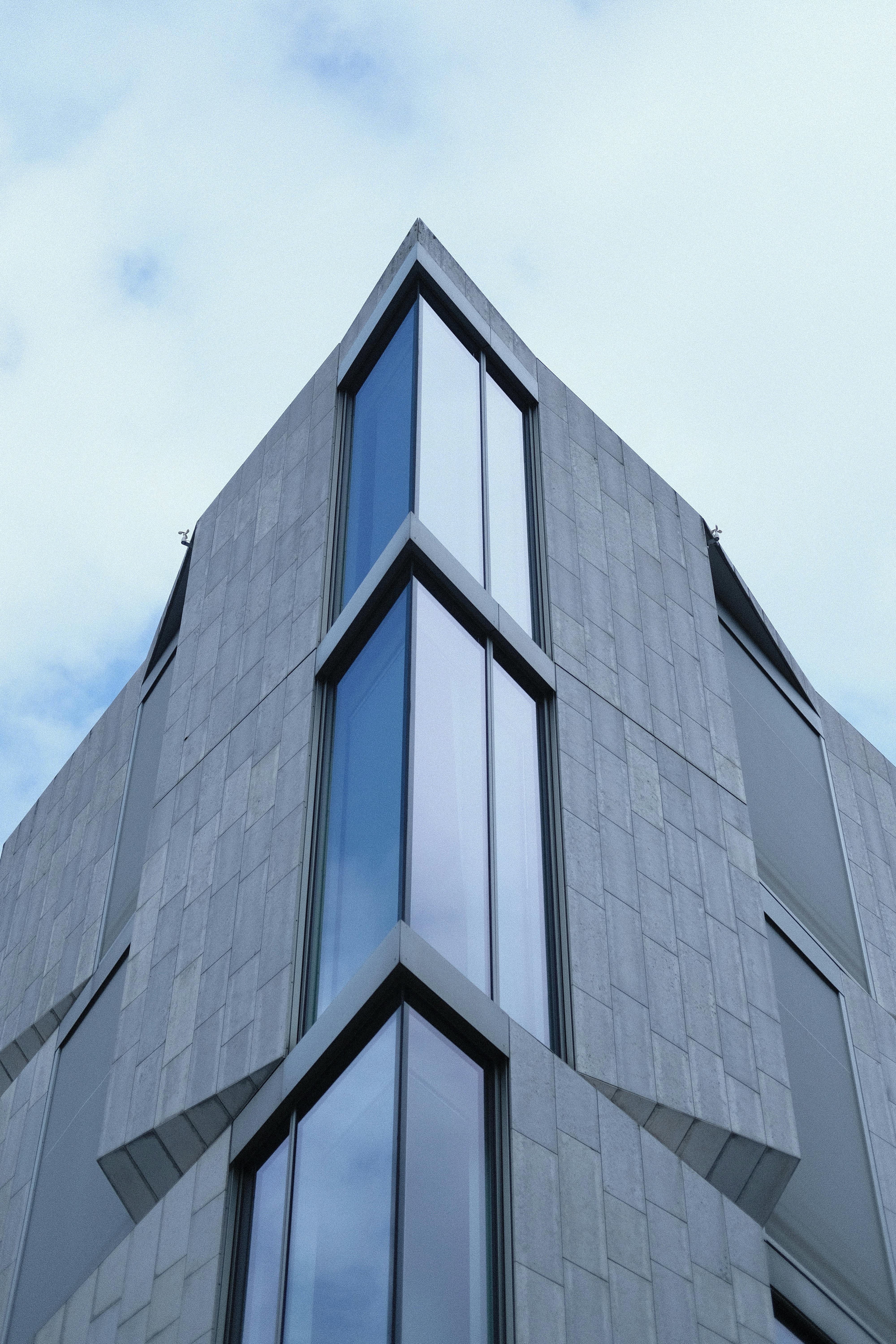 Architectural Photography Of Building · Free Stock Photo