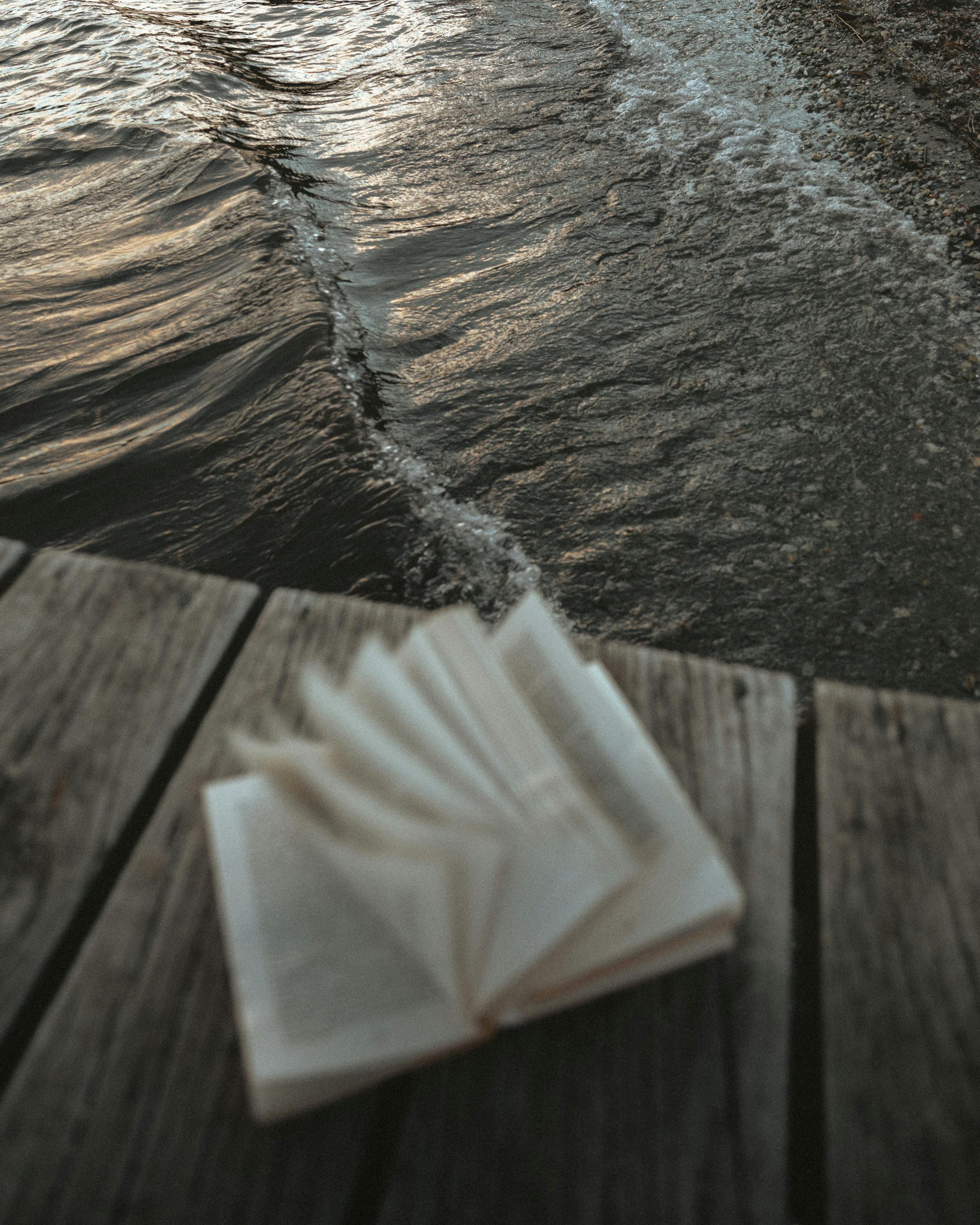 Facing Pages Photos, Download The BEST Free Facing Pages Stock Photos ...