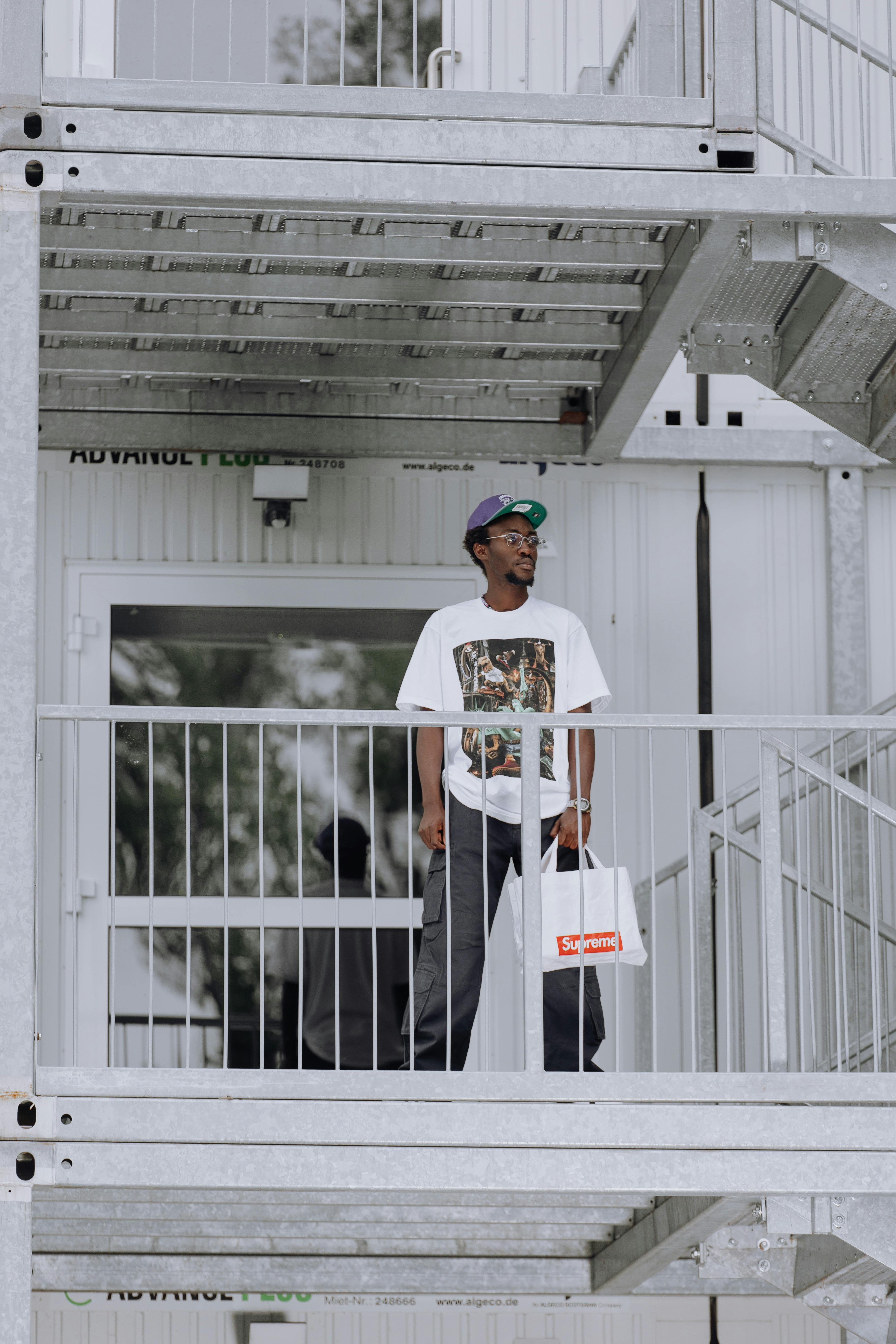 Cappings Photos, Download The BEST Free Cappings Stock Photos & HD Images