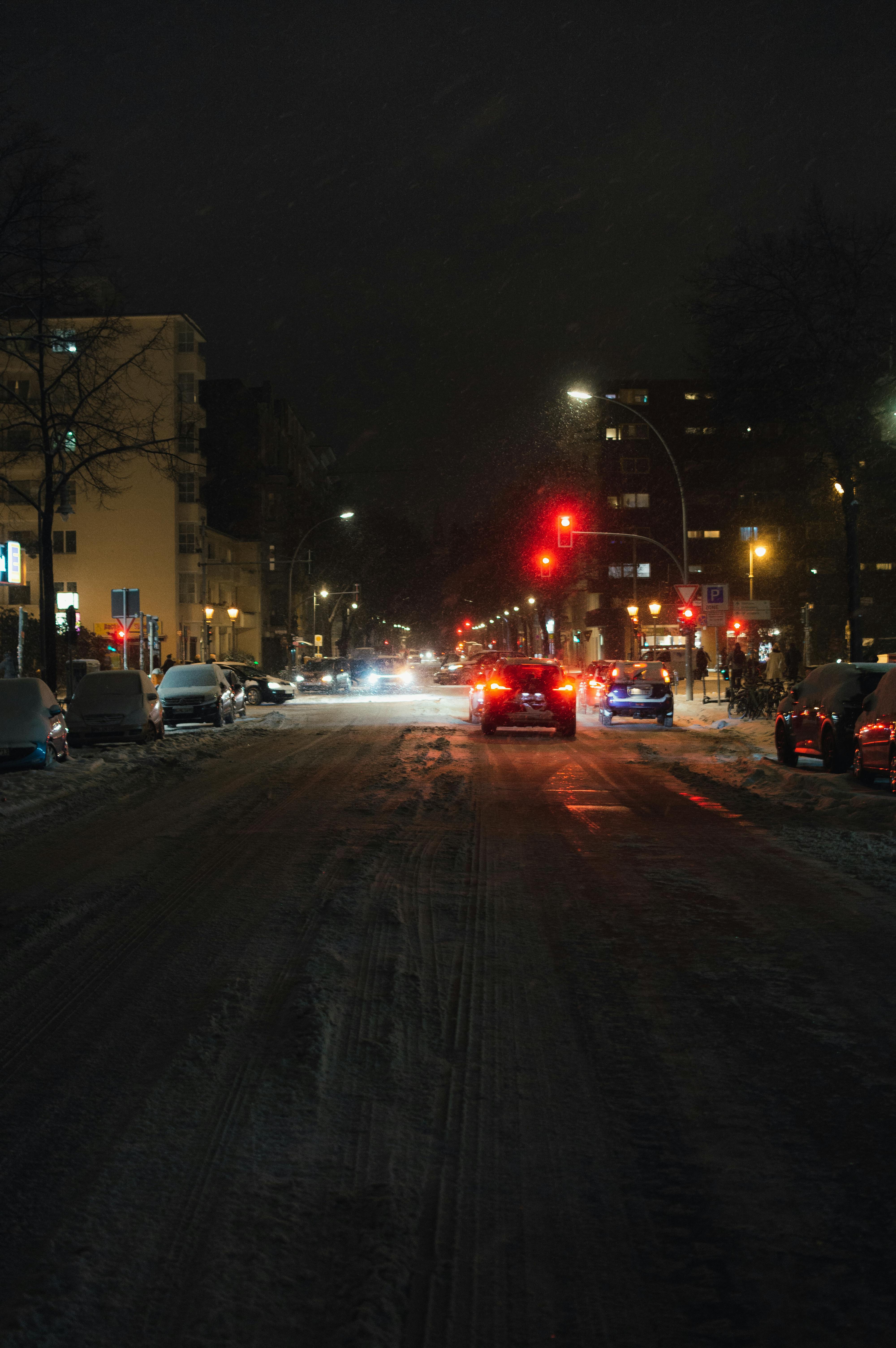 Street in Snow at Night · Free Stock Photo