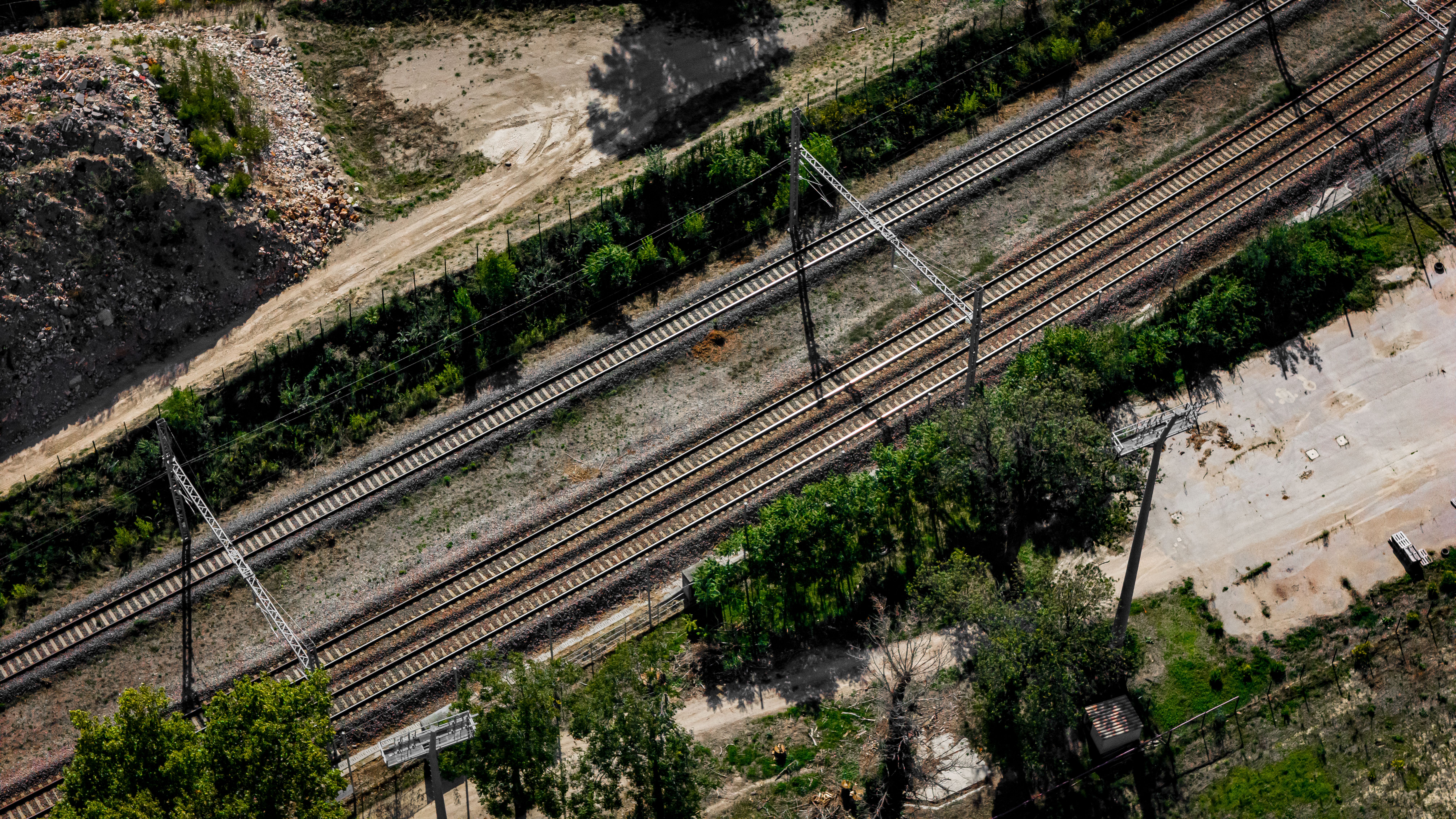Tata Track Photos, Download The BEST Free Tata Track Stock Photos & HD ...